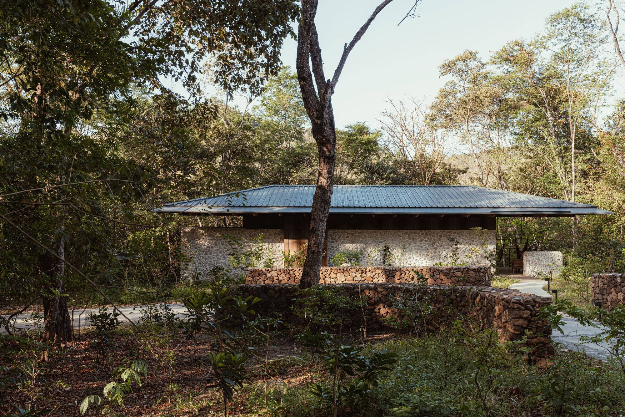 Galería de Rio Perdido / Studio Saxe - 12