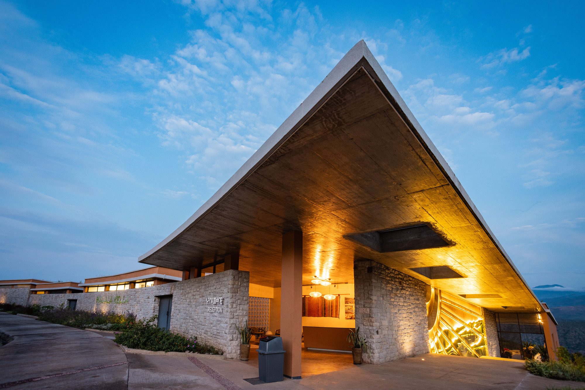 Gallery of Halala Kella Lodge / RAAS Architects - 19