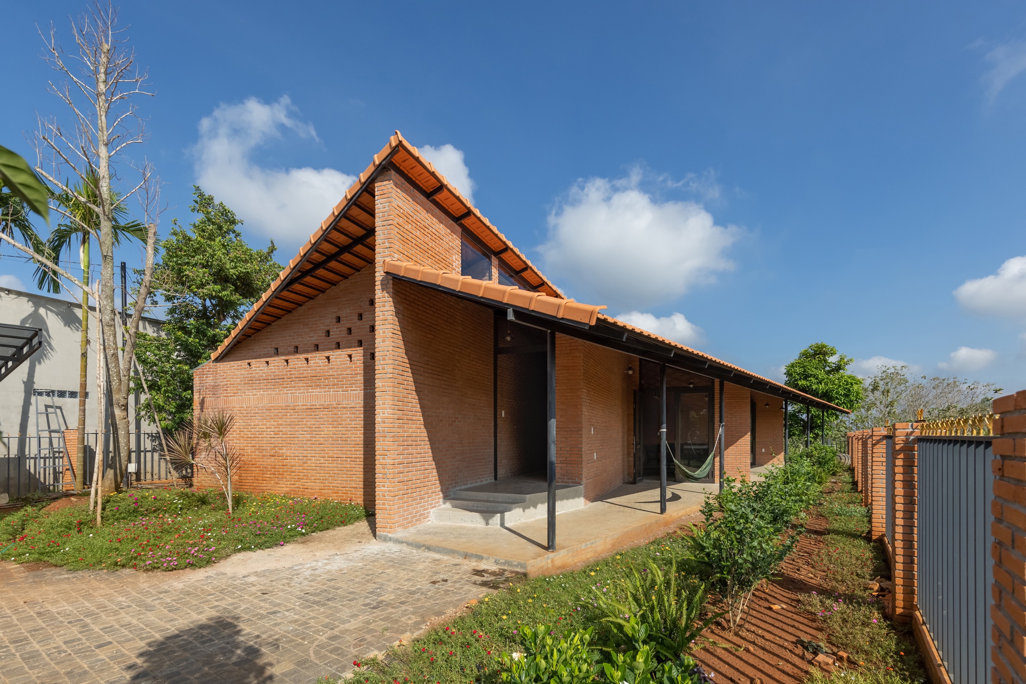 Galería de Casa Nha Xuan Tay / G+ Architects - 6