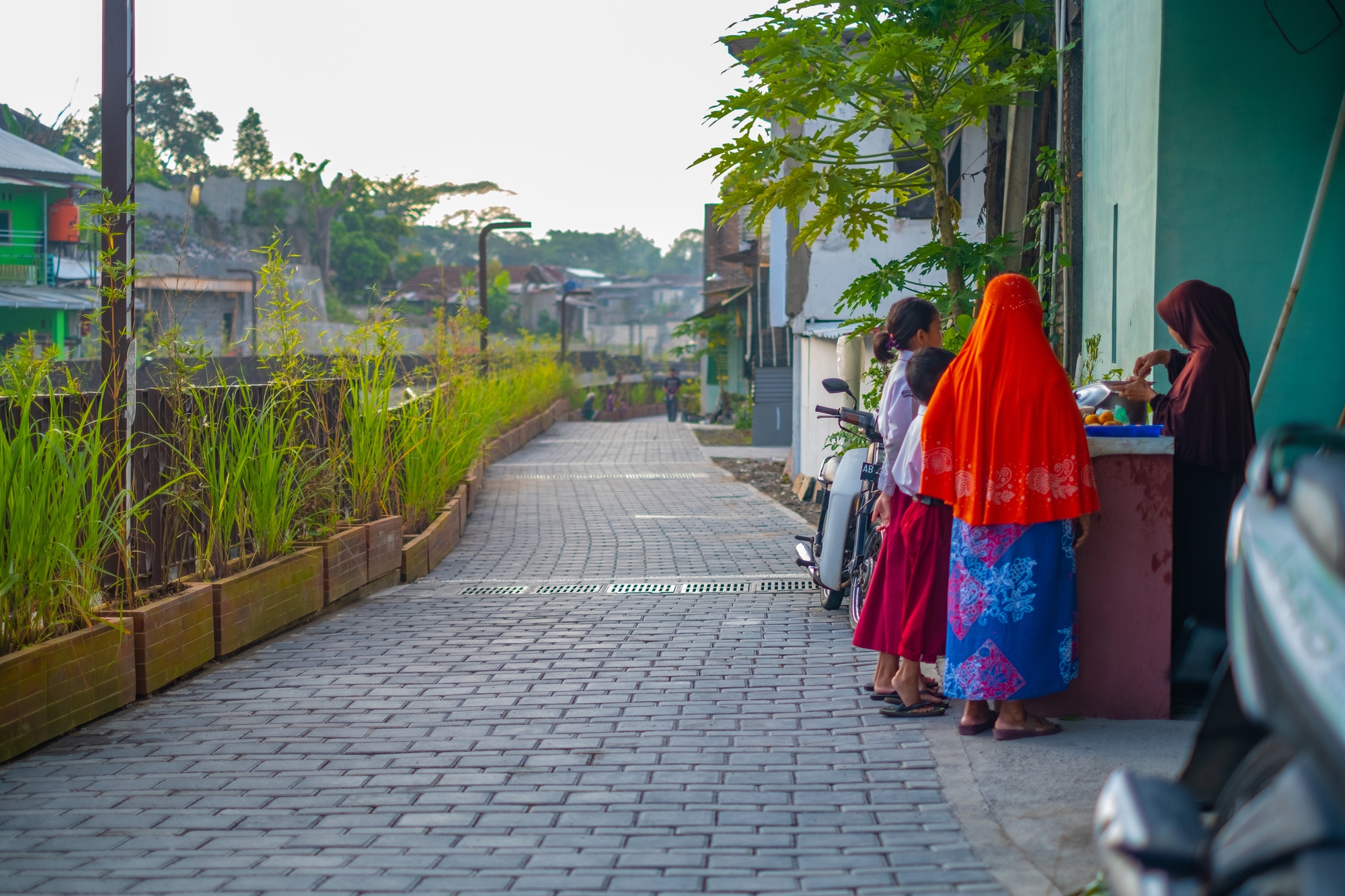 Galeria de Complexo Público Kampung Mrican e Micro-biblioteca ...