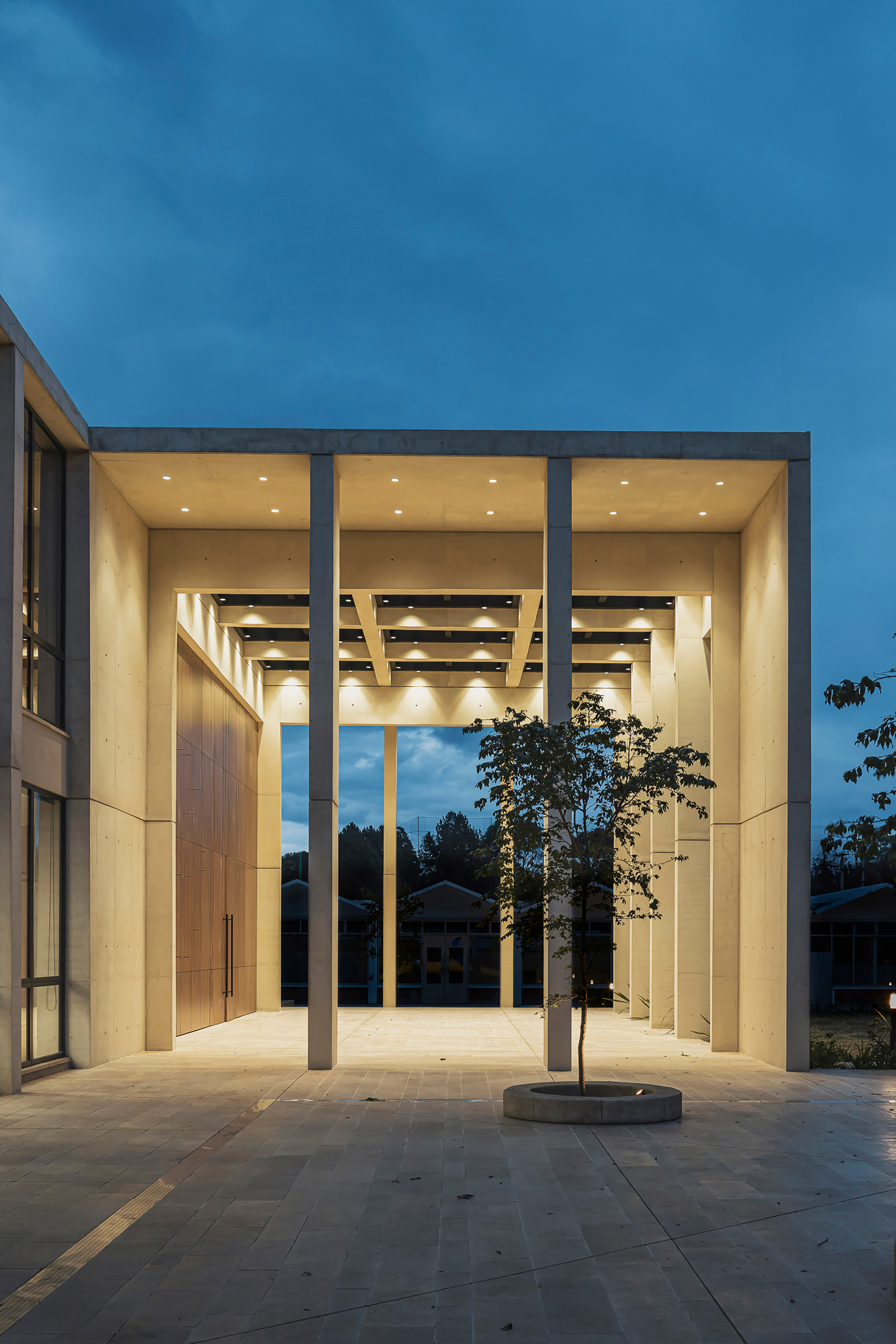 Gallery of Colombo Hebrew College / Aarón Cohen + Angélica Mejía ...