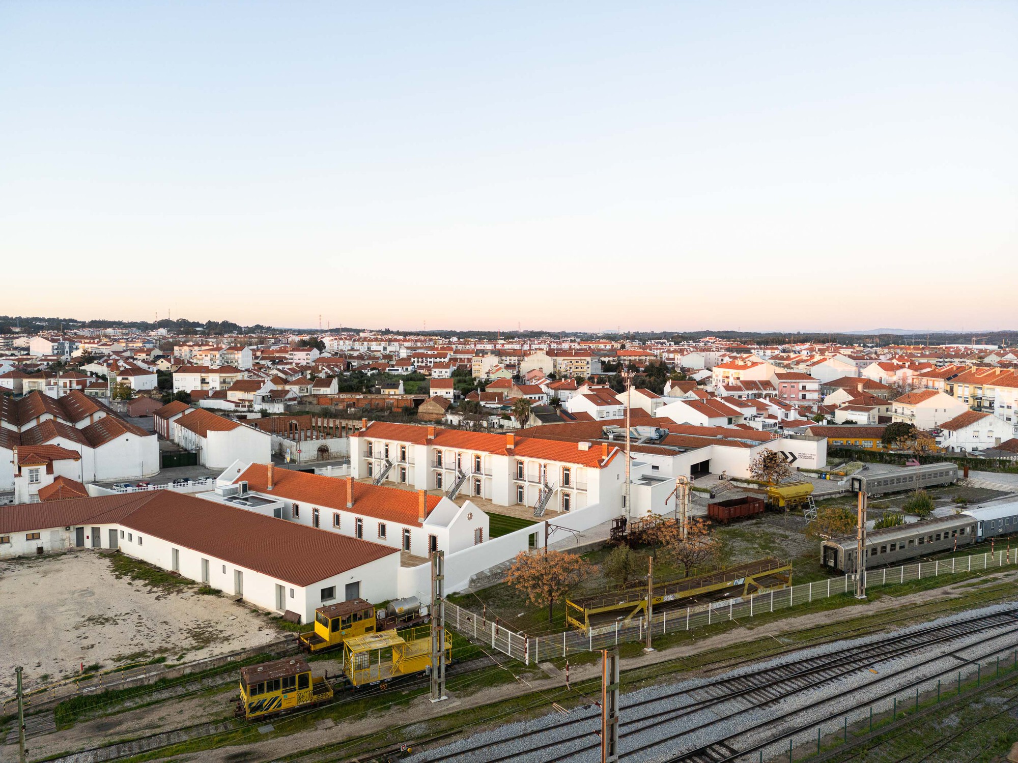 Galeria de Reabilitação Urbana do Bairro do Boneco / Adarq - André ...