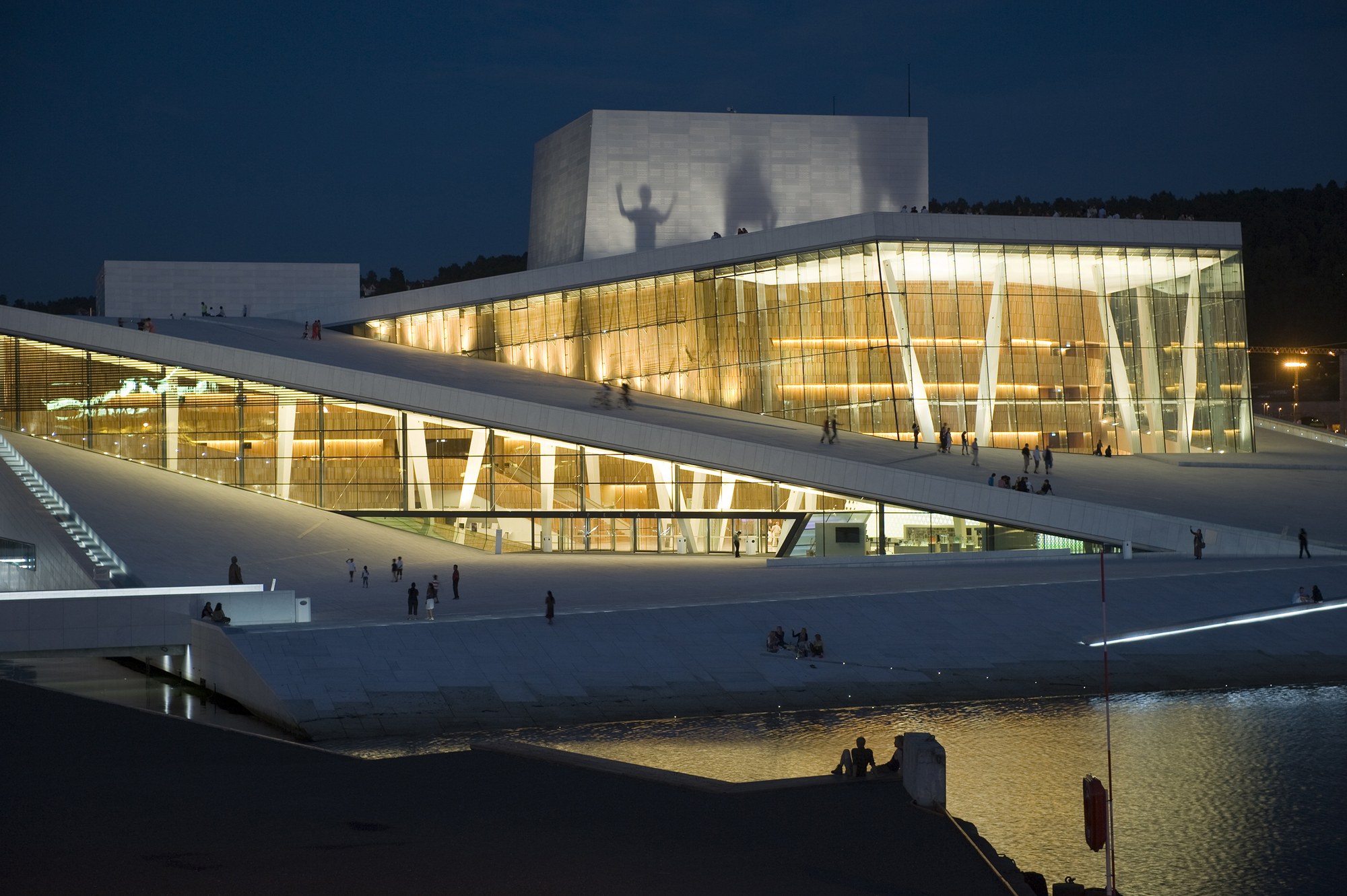 Gallery of Architecture and Light Between Documentation and Emotion: In Conversation with the ...