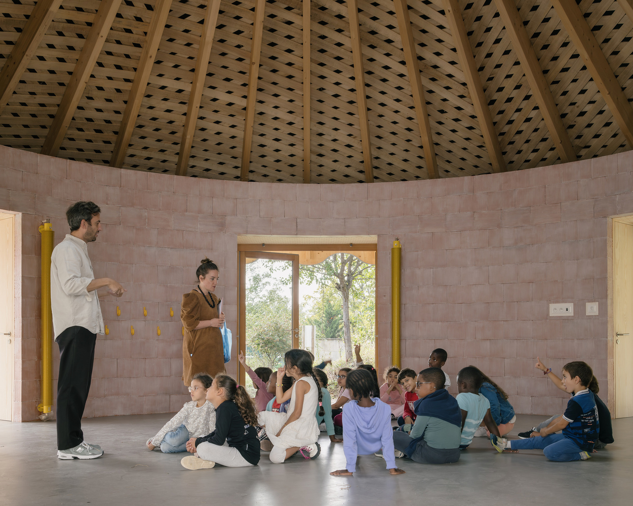 Gallery of Learning Circles: 12 Educational Projects with Elliptical ...