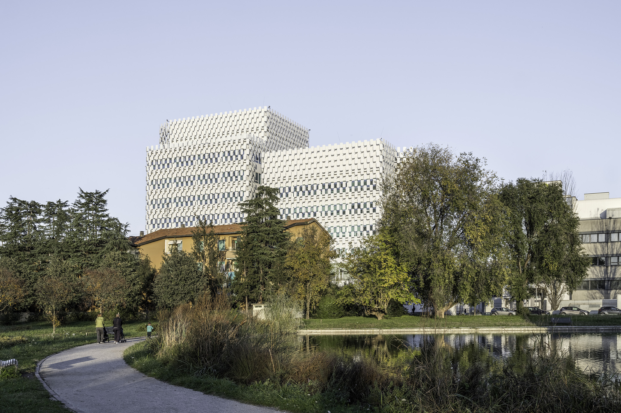 Gallery of OpenZone Towers / AMDL CIRCLE - 5