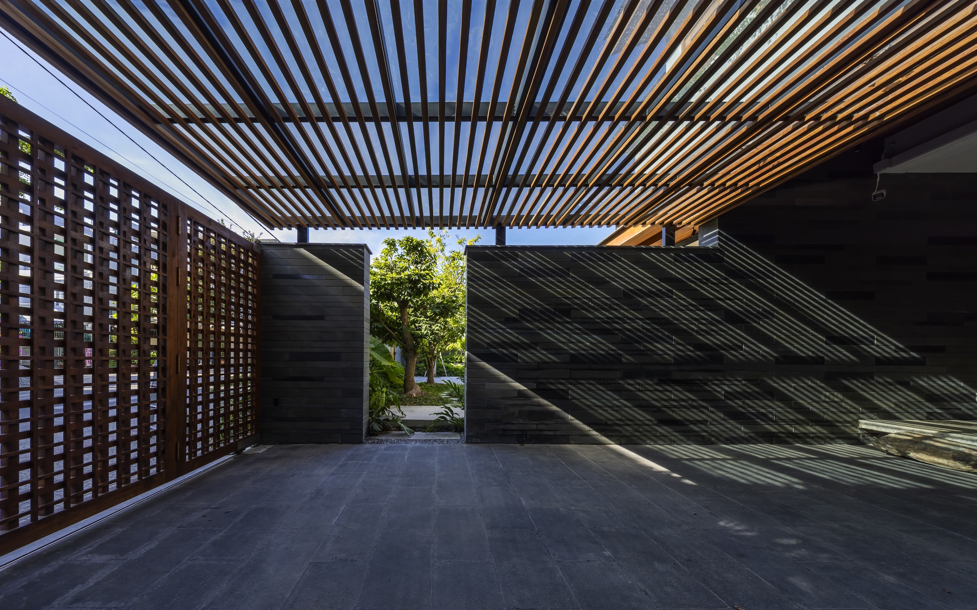 Gallery of OM House / AN NAM Architecture - 23