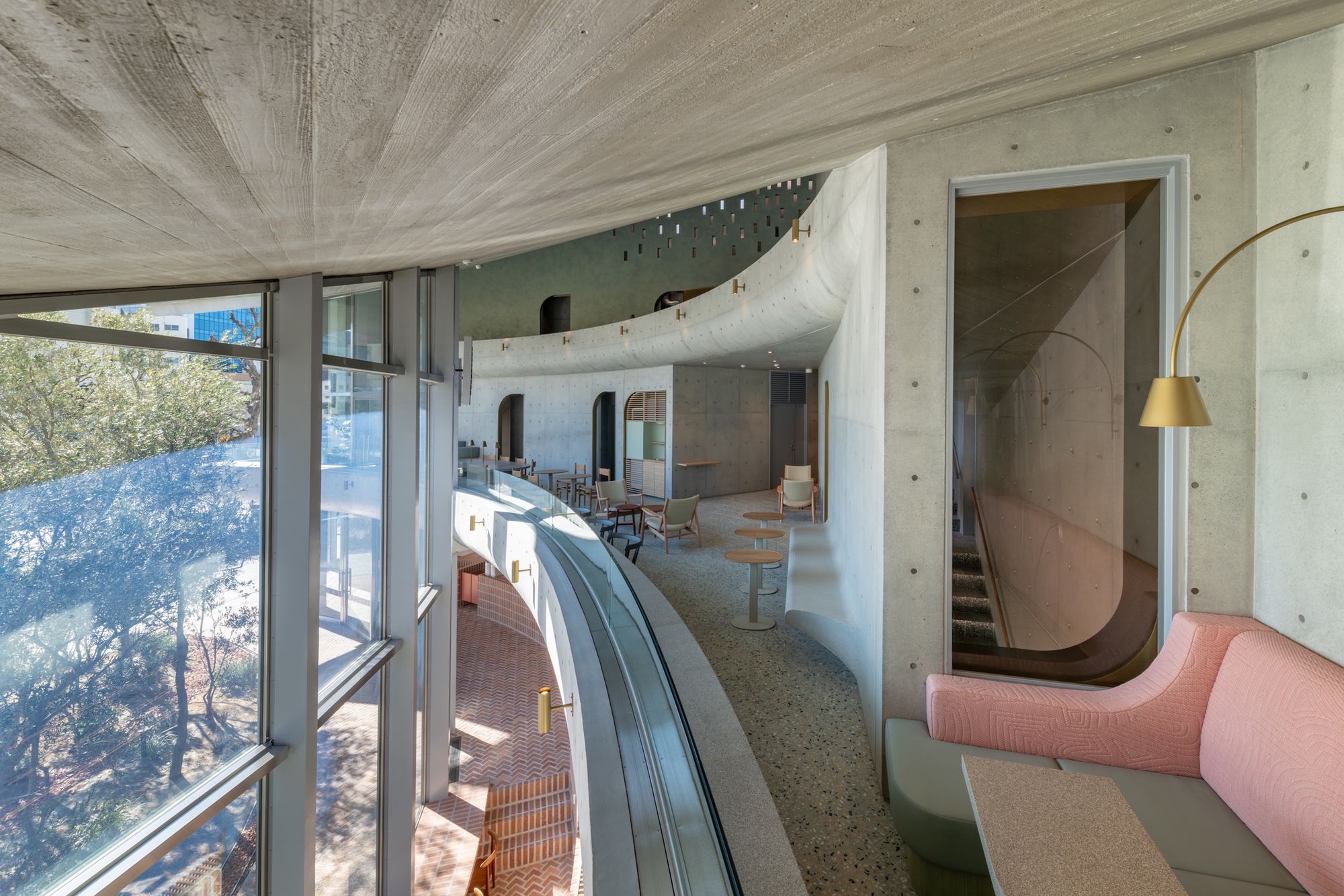 Galería de AOI CELESTIE Café / Yuko Nagayama & Associates - 3