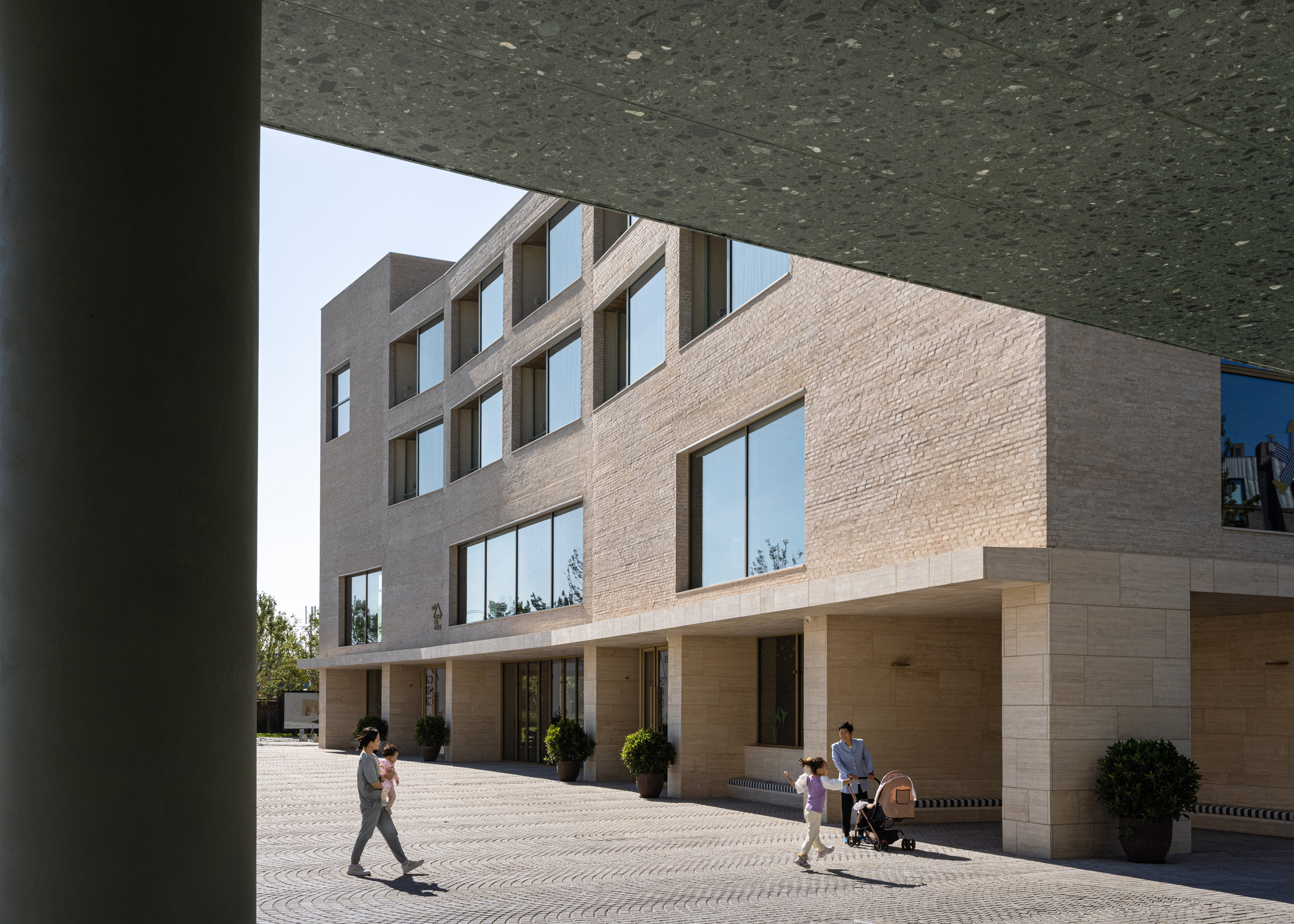 Gallery of Youyi Bay Community, Mi Casa Su Casa Club Hotel, and ...