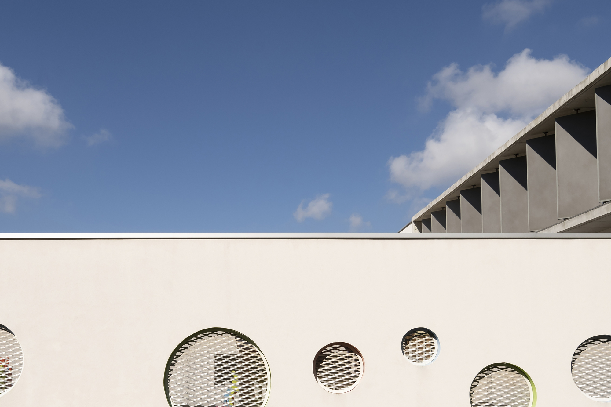 Galeria de Collège Louise Wegmann / Dagher Hanna & Partners - 7