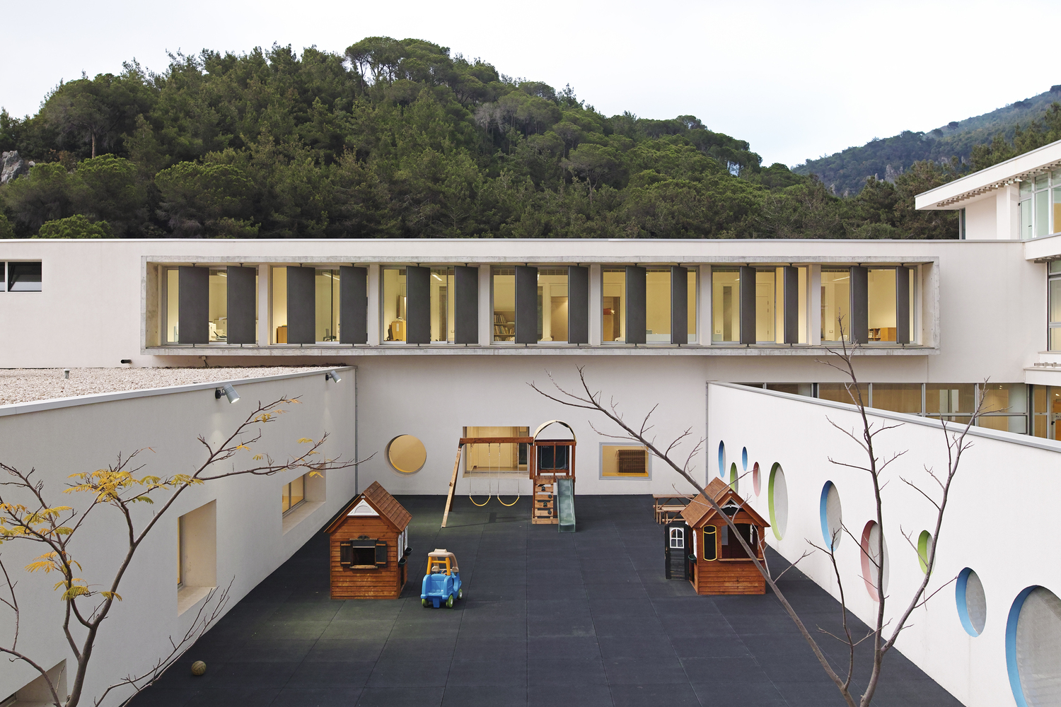 Gallery of Collège Louise Wegmann / Dagher Hanna & Partners - 10