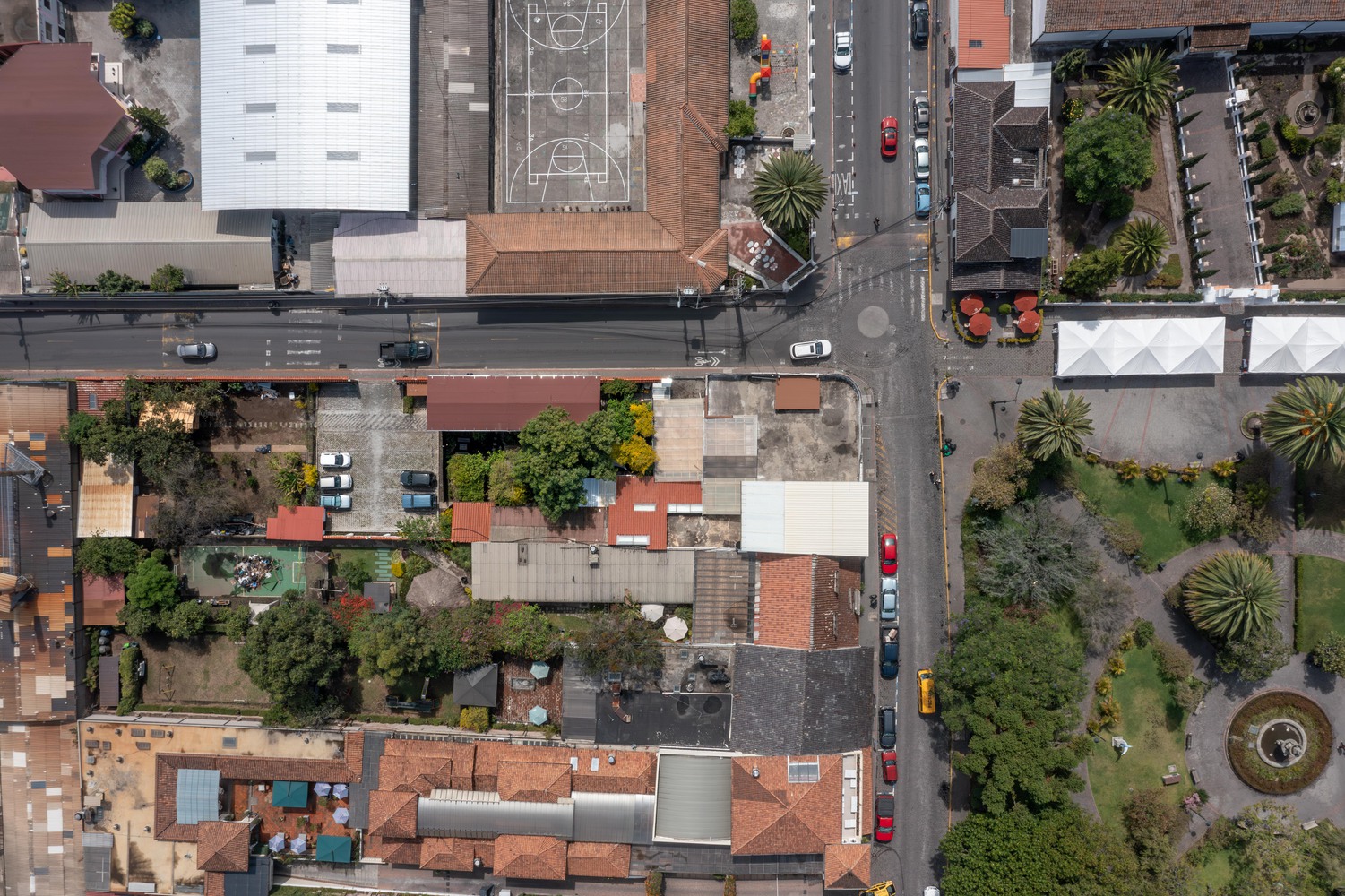 Gallery of East Block - Versatile Space / El Sindicato Arquitectura - 22
