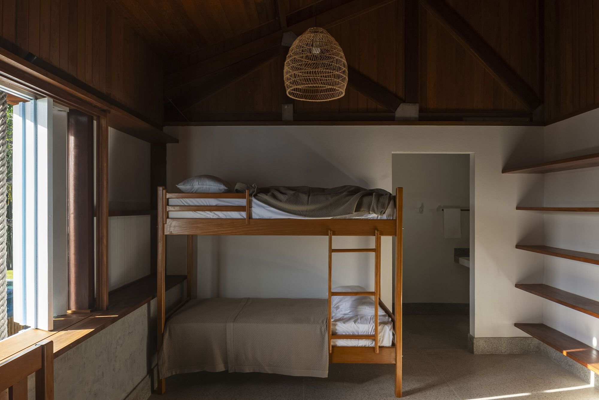 Gallery of Inaê House / MACh Arquitetos - 19