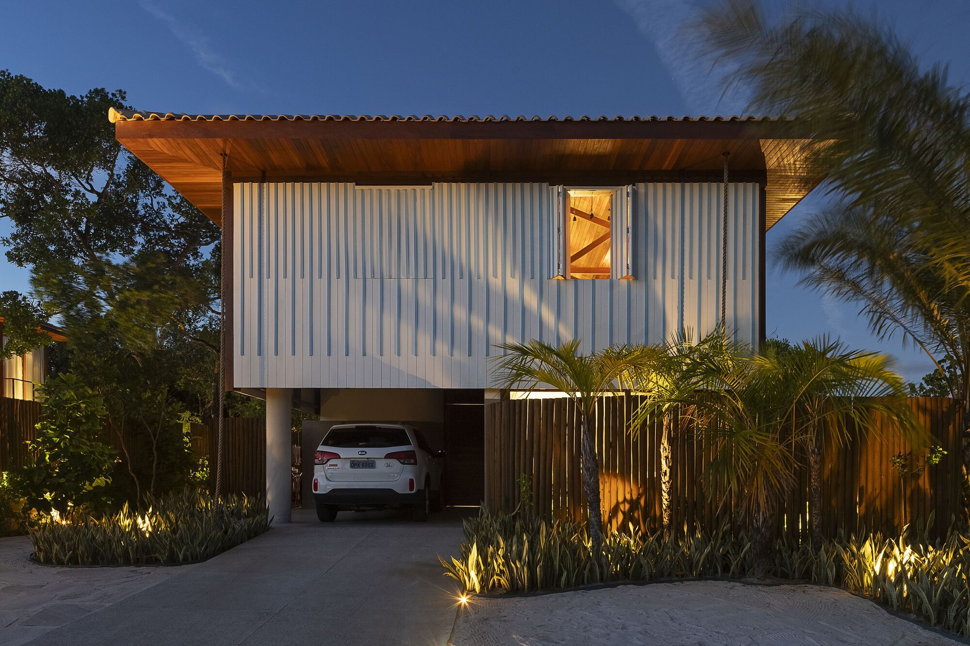Gallery of Inaê House / MACh Arquitetos - 26