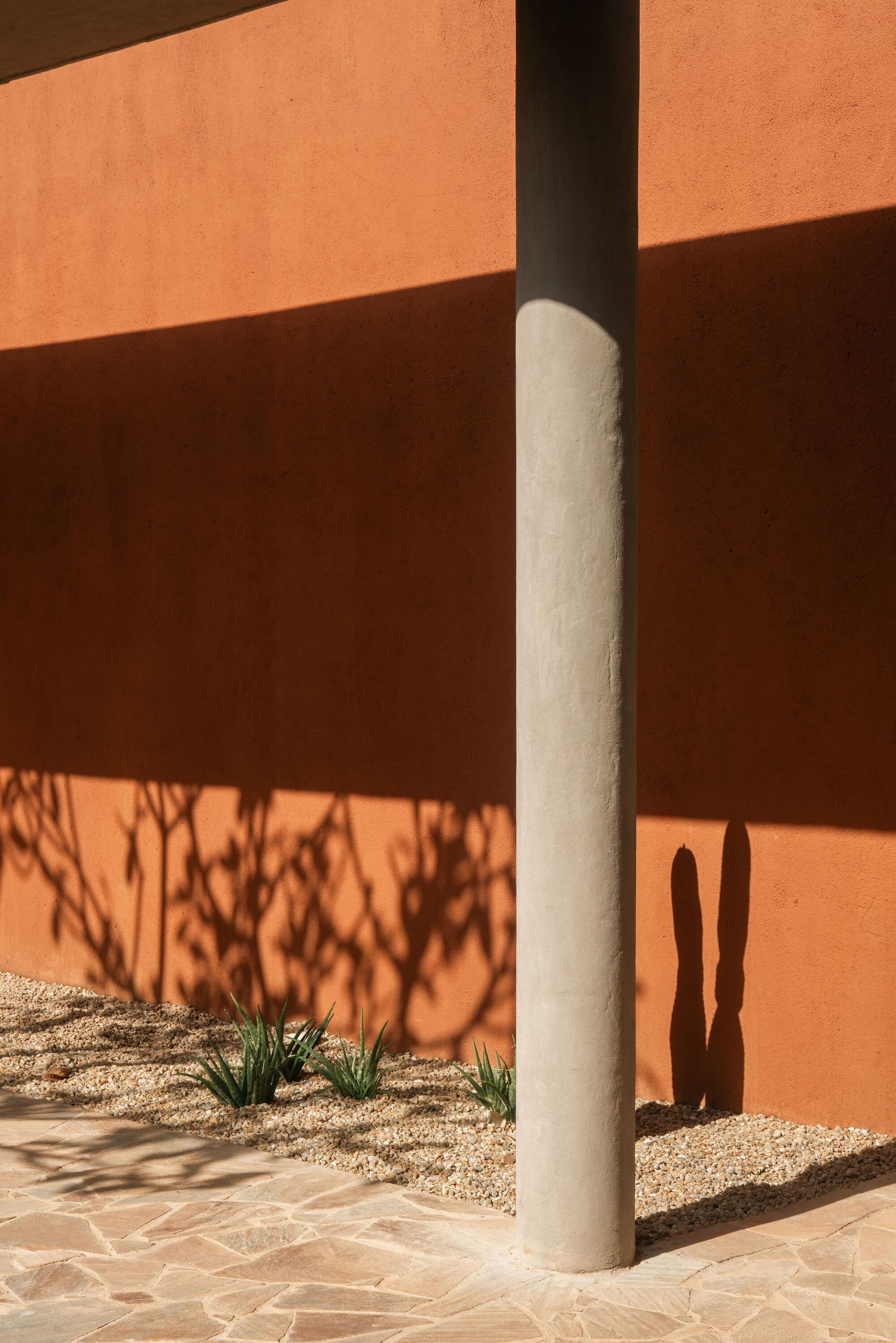 Gallery of Ankh House / TAU Arquitetos + Studio Zanskar - 16