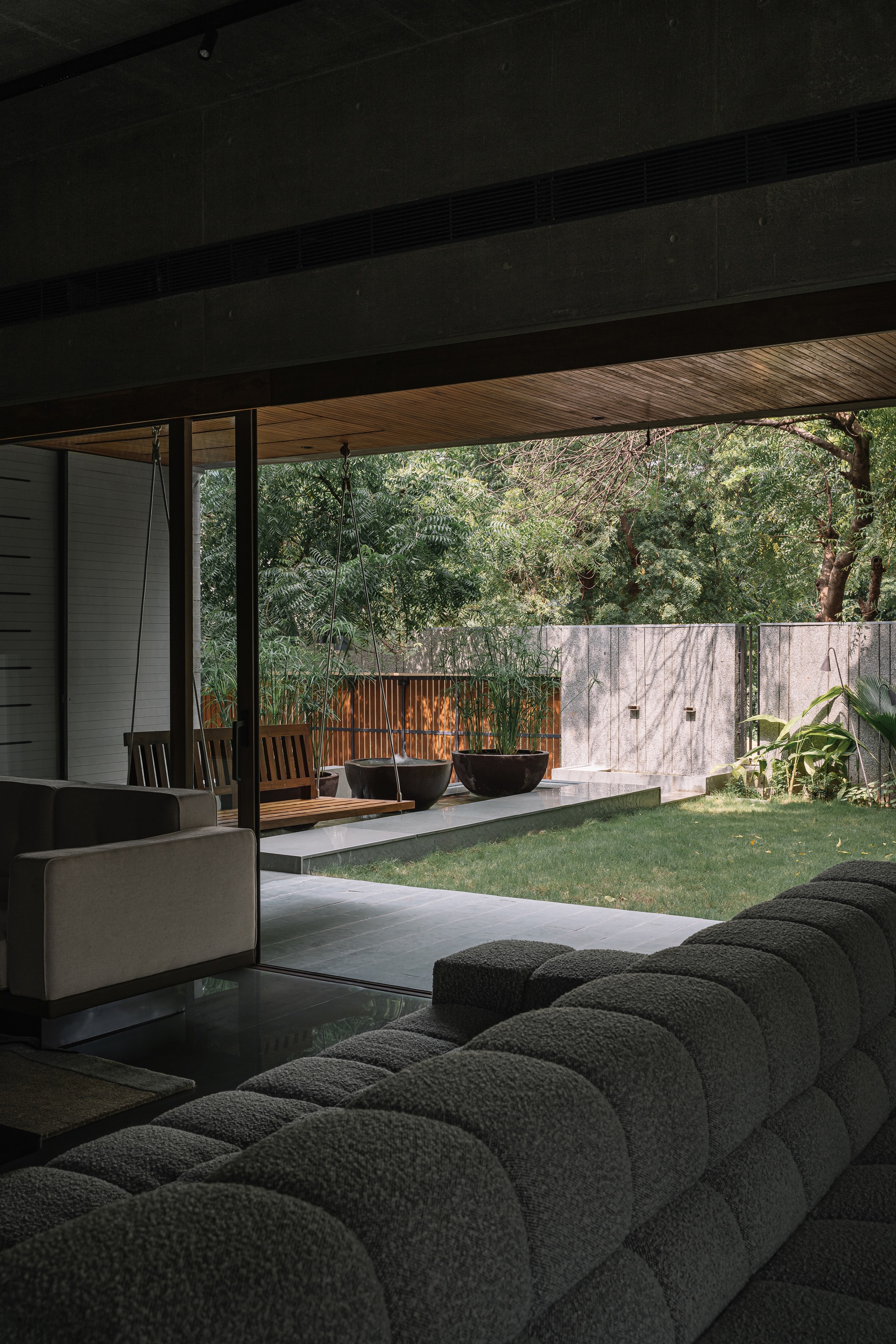 Gallery of MS House / Studio Saransh - 14