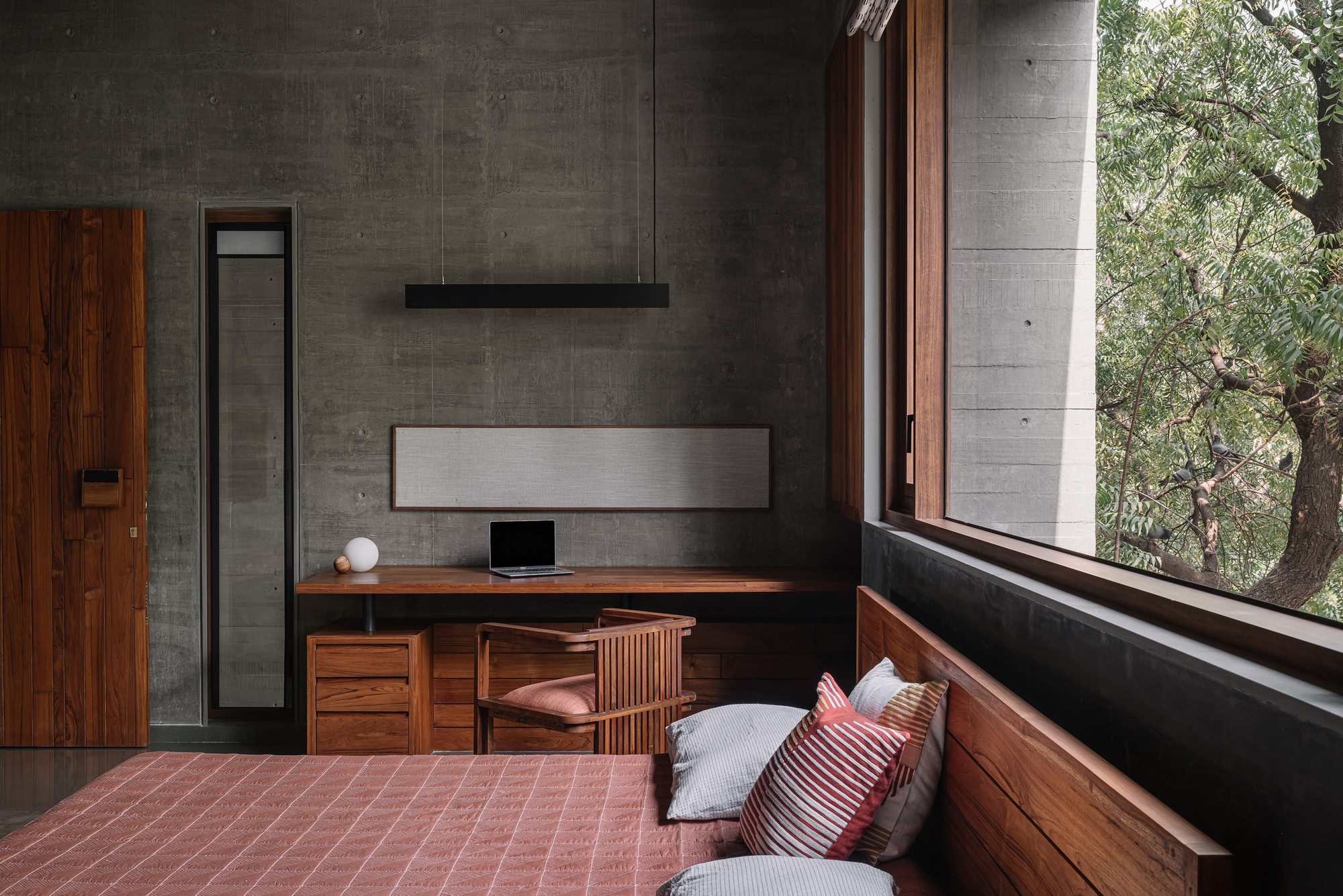 Gallery of MS House / Studio Saransh - 21