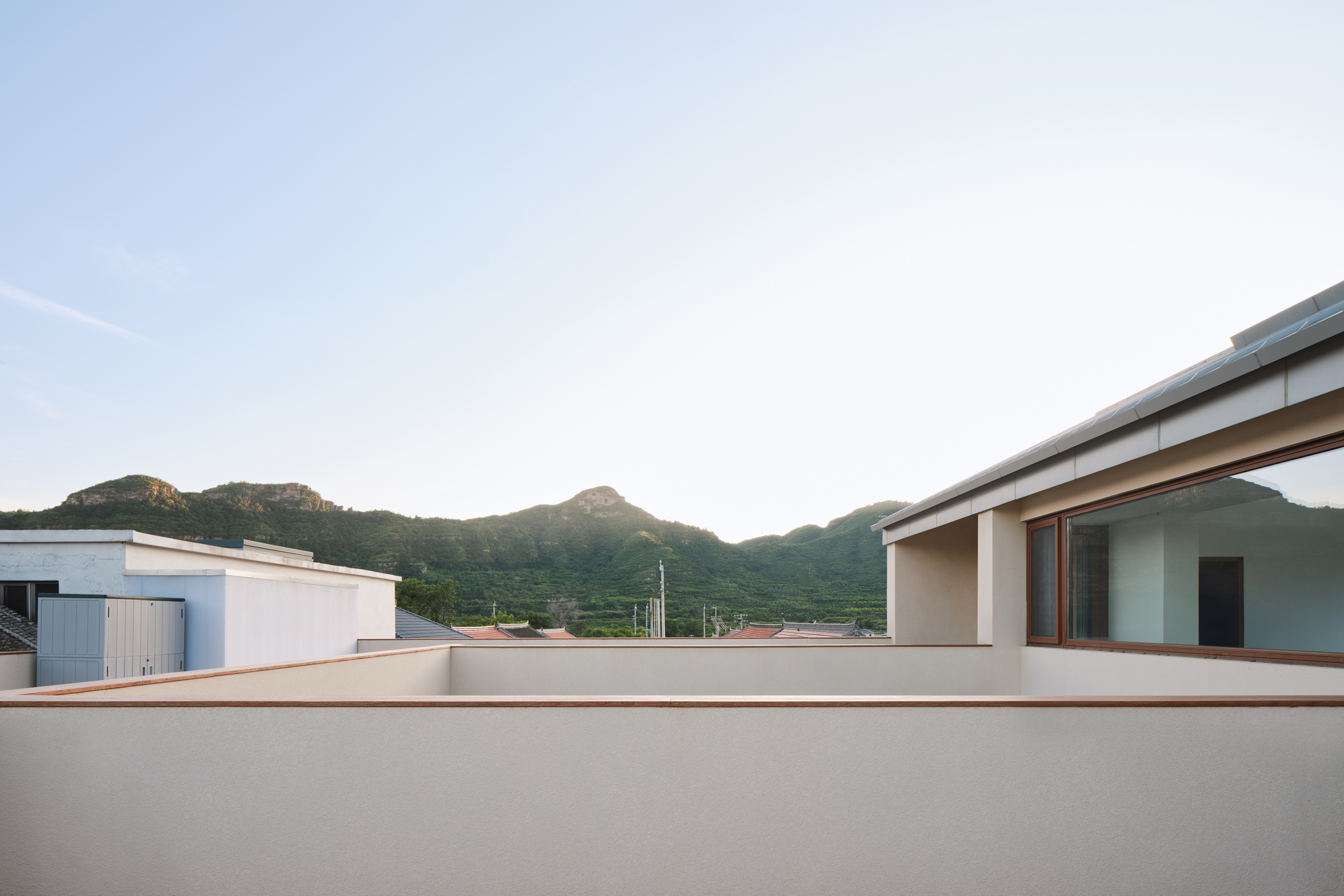 Gallery of Chill House / STEPS Architecture - 24