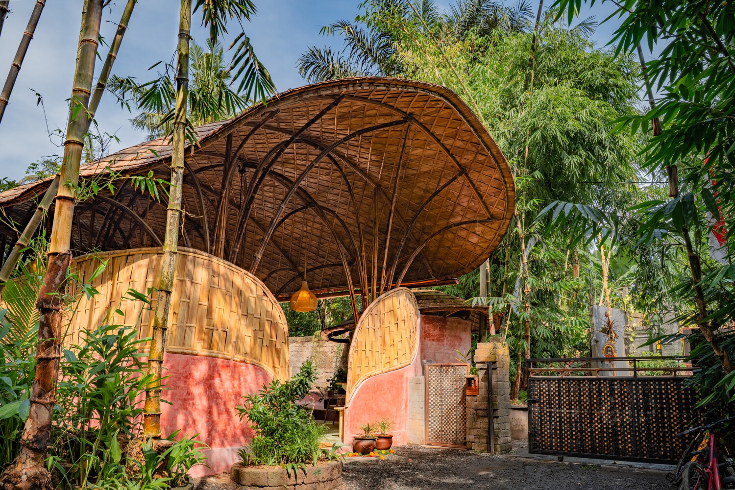 Gallery of The Living Bridge / Mizzi Studio - 4