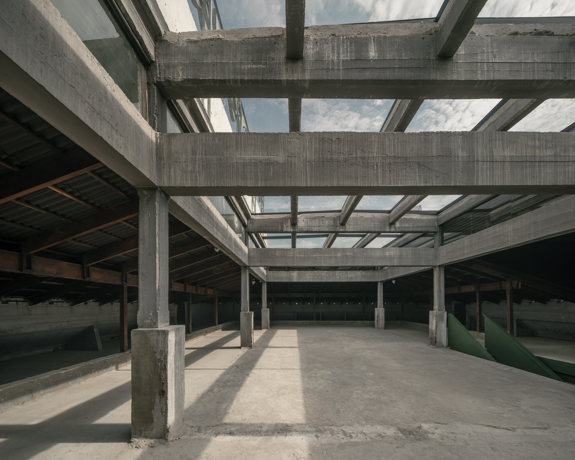 Gallery of Chaipathanasilp (The Corner House) / IF (Integrated Field) - 27