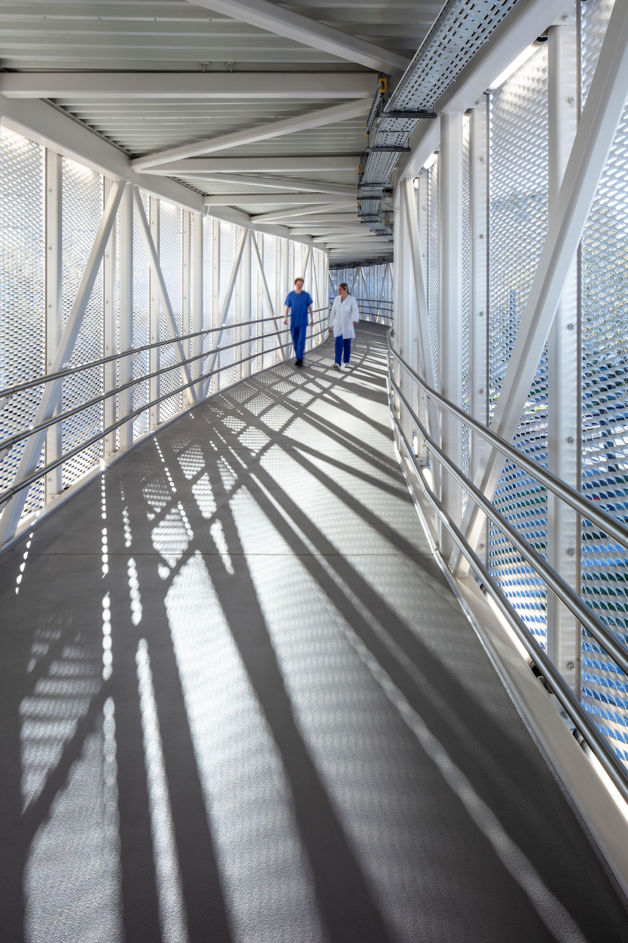 Gallery of Bridge Municipal Hospital Karlsruhe / caspar. - 4