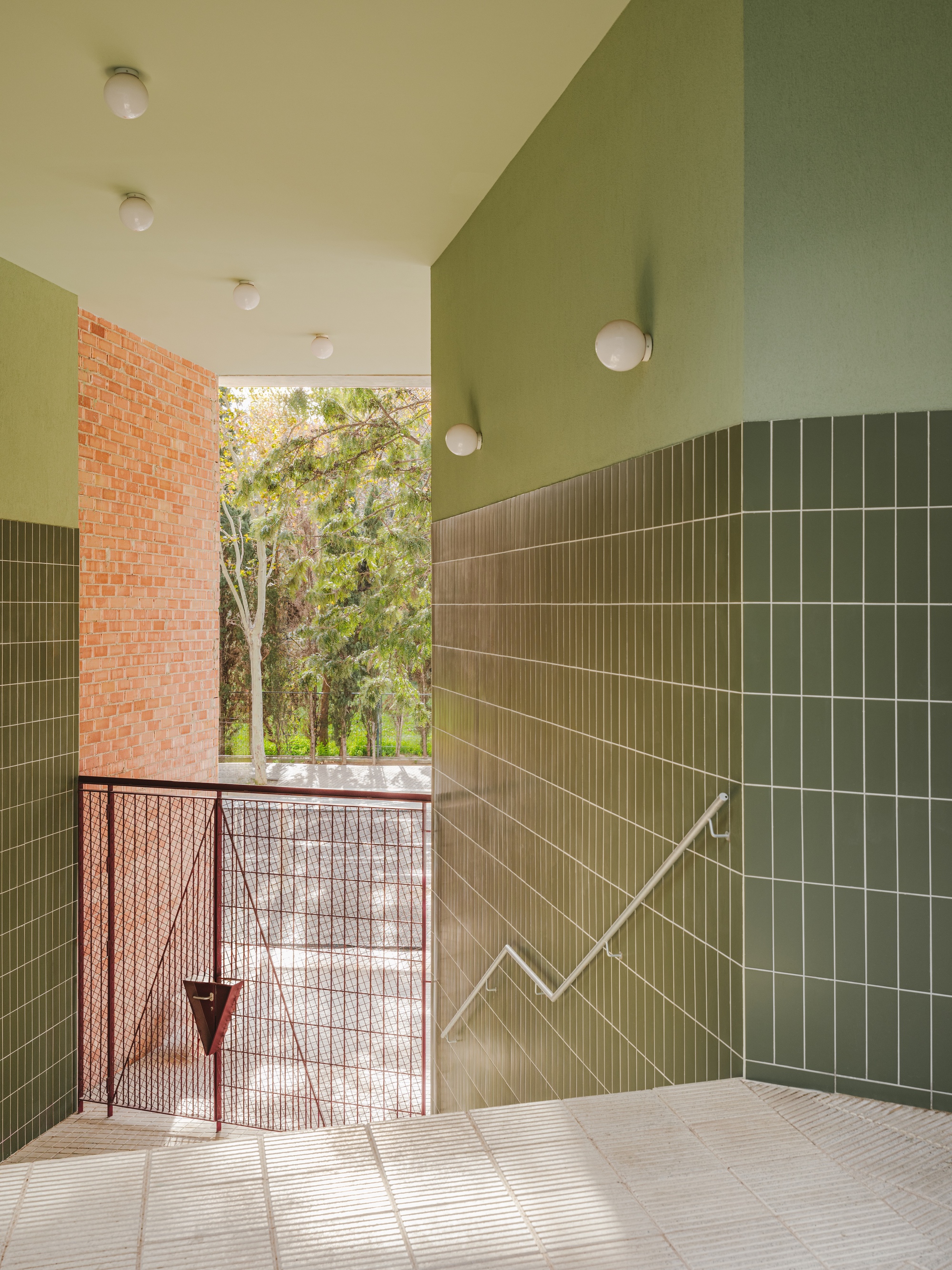 Gallery of Illa Glòries Social Housing / Cierto Estudio - 22