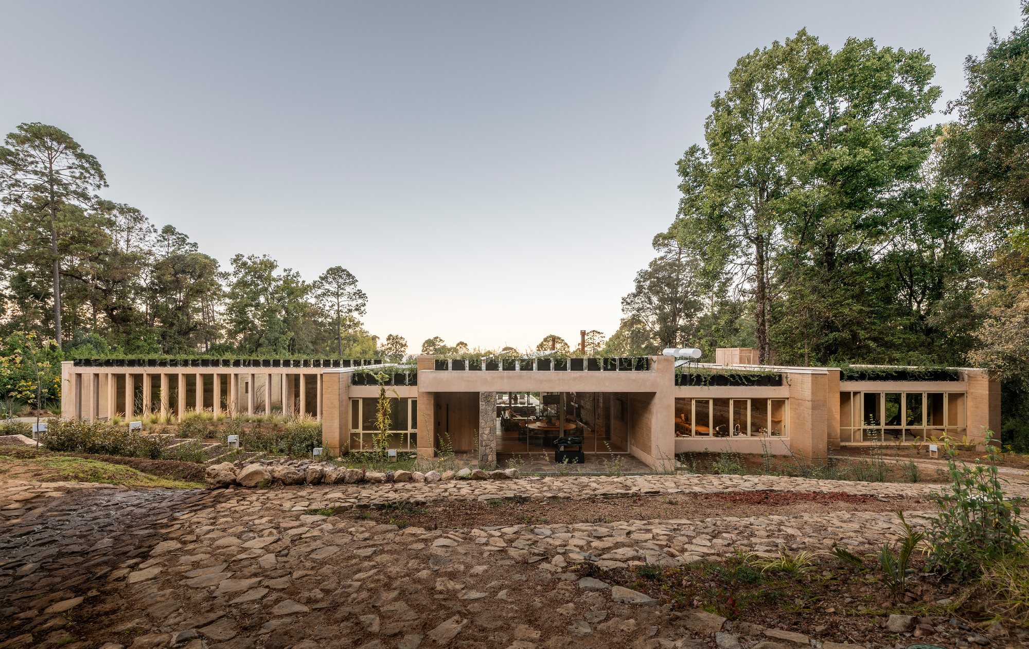 KM House / Grupo Lateral Arquitectura y Construcción, Ruíz Galindo ...