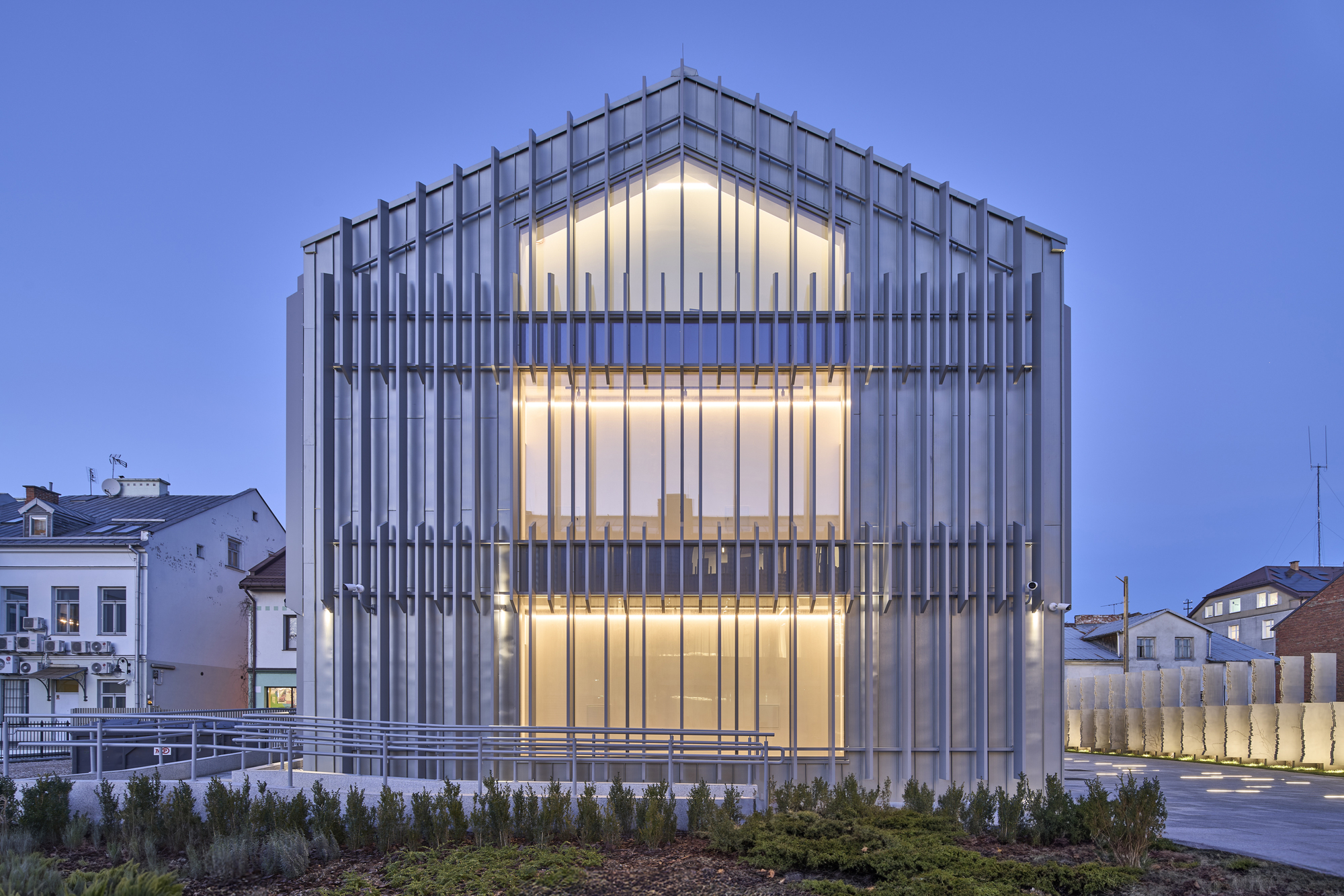 Gallery of Dom Turka House of Remembrance / Tremend - 18