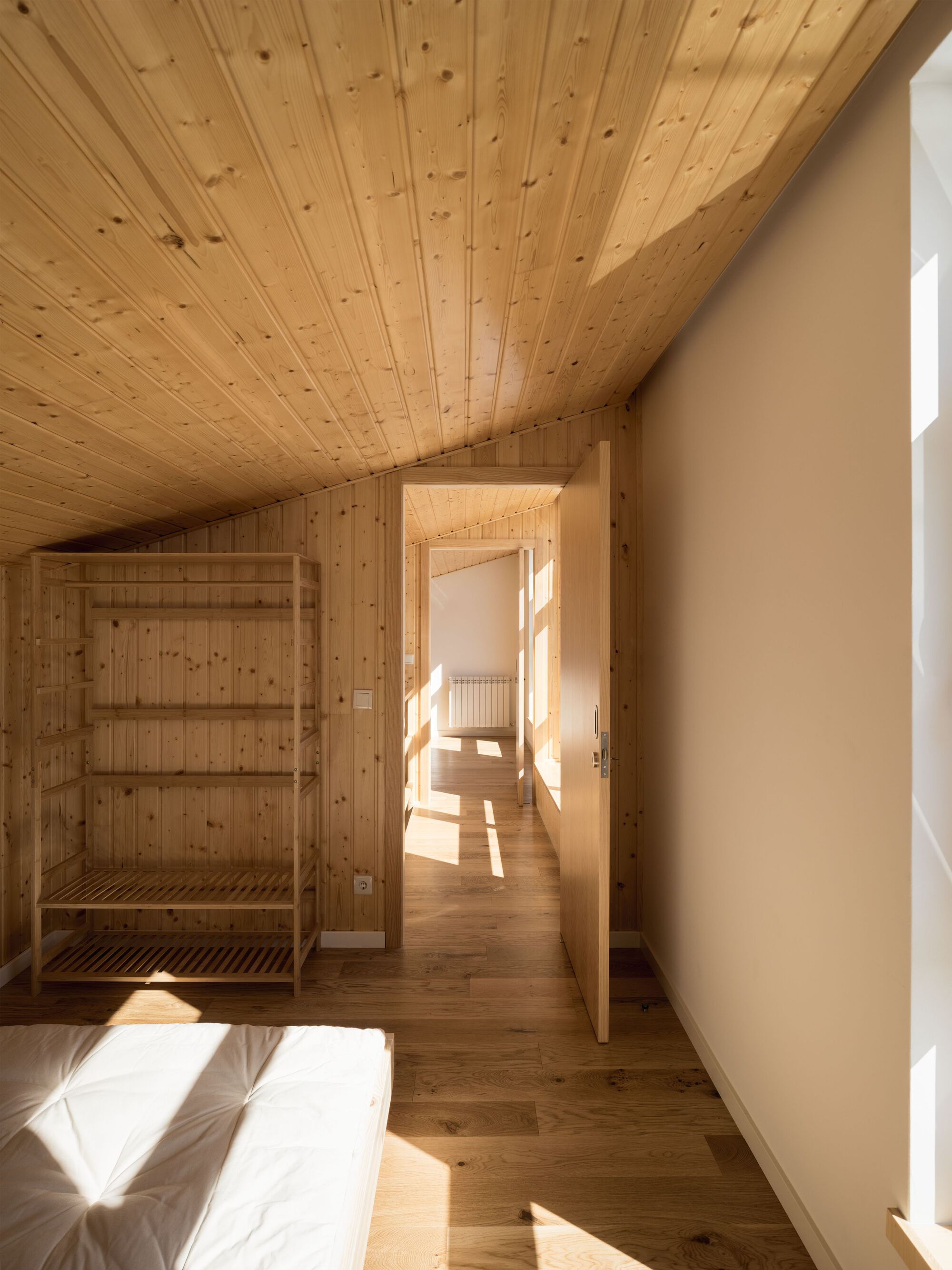 Gallery of Orca House / dbA. arquitectura - 22