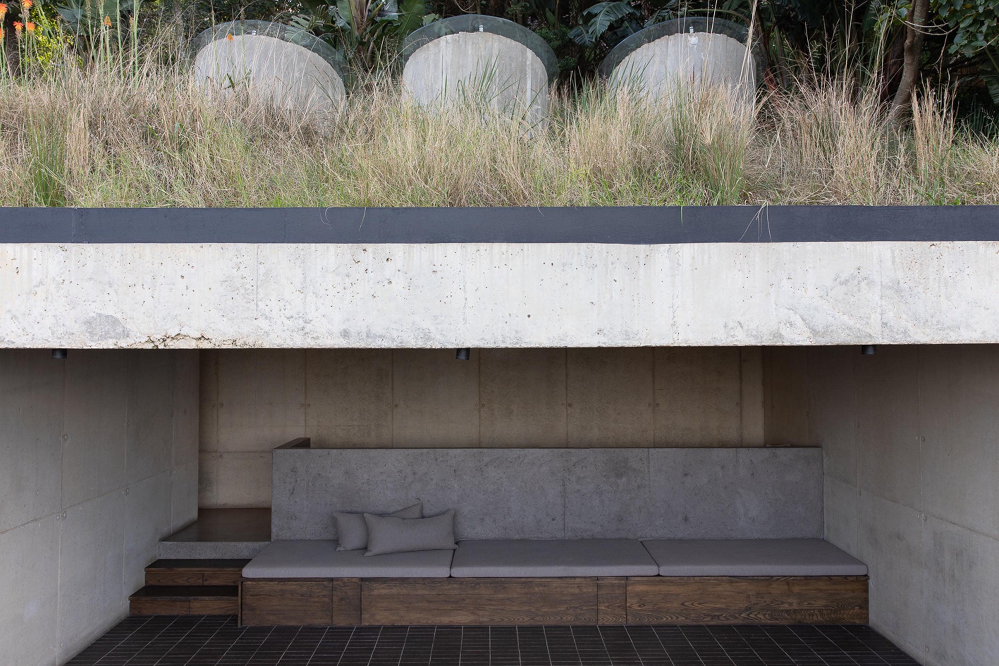 Gallery of The Folly Multi-Purpose Retreat / Common Architecture - 8