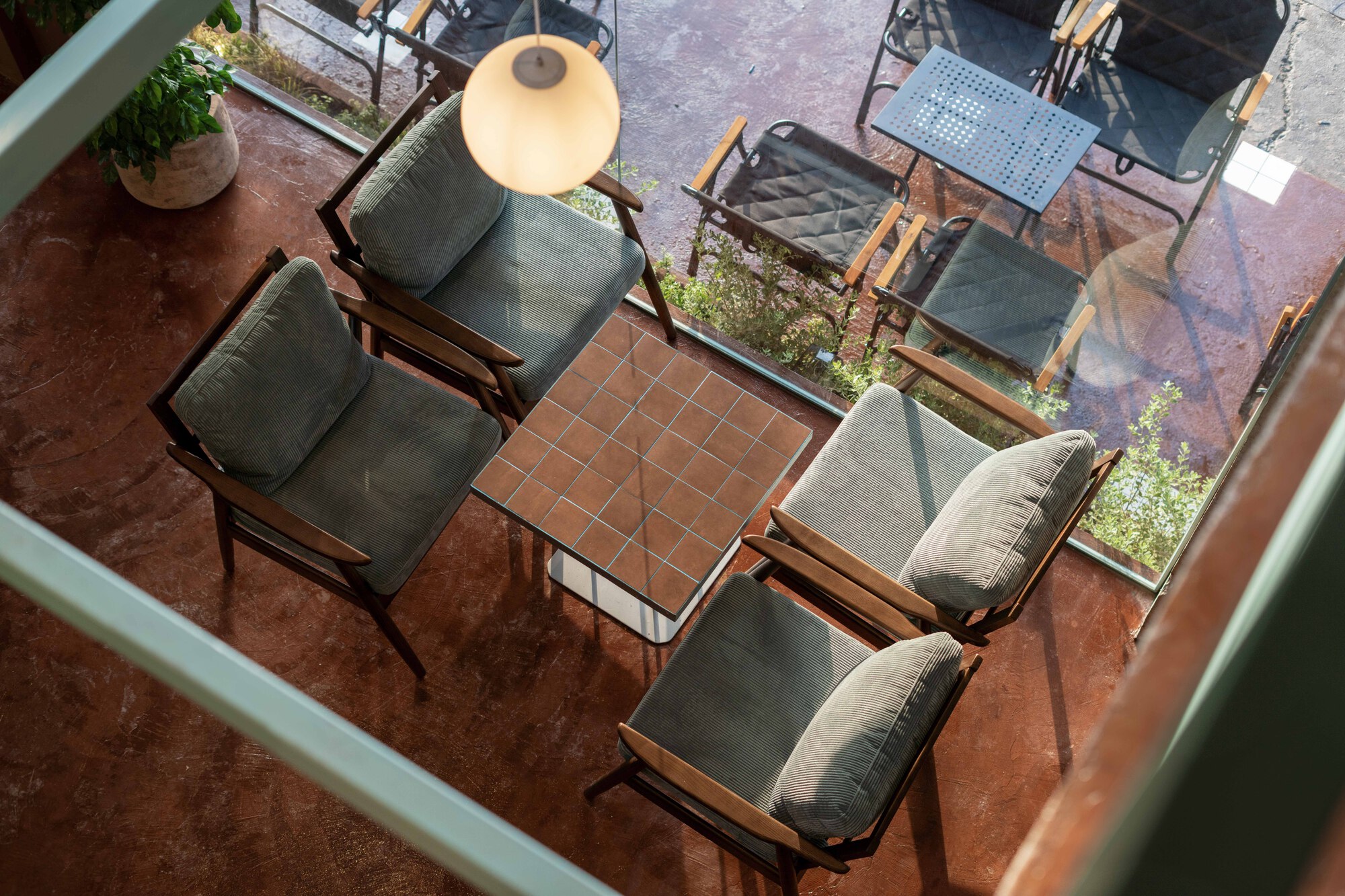 Gallery of HỚP Cafe / HÔM ARCHITECTS - 22