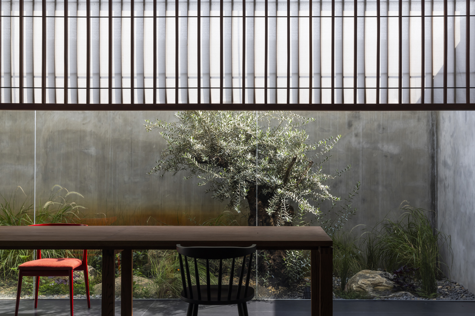Gallery of Gentle House / 23o5Studio - 15