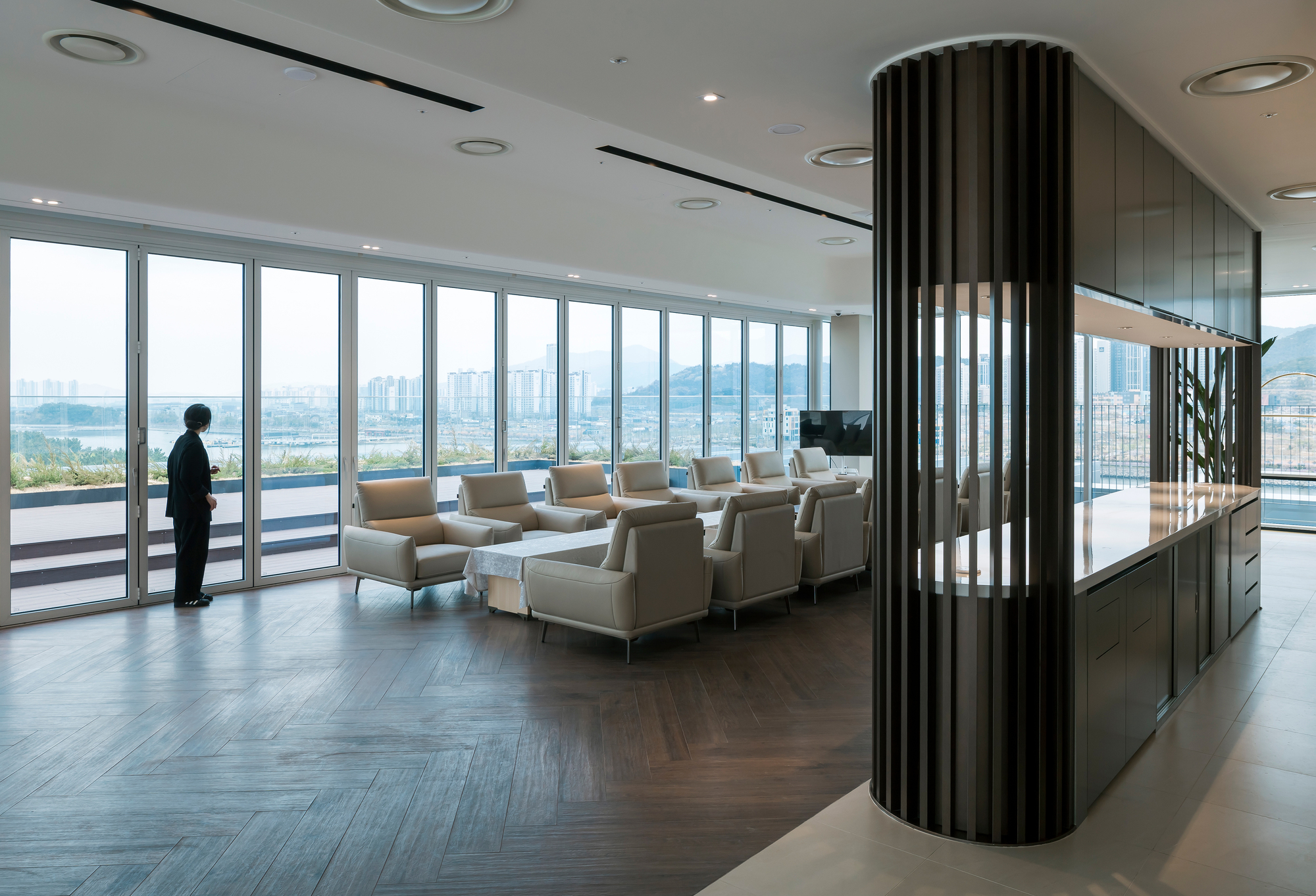 Gallery of Park1538 Gwangyang Cultural Complex / UnSangDong Architects + POSCO A&C - 13