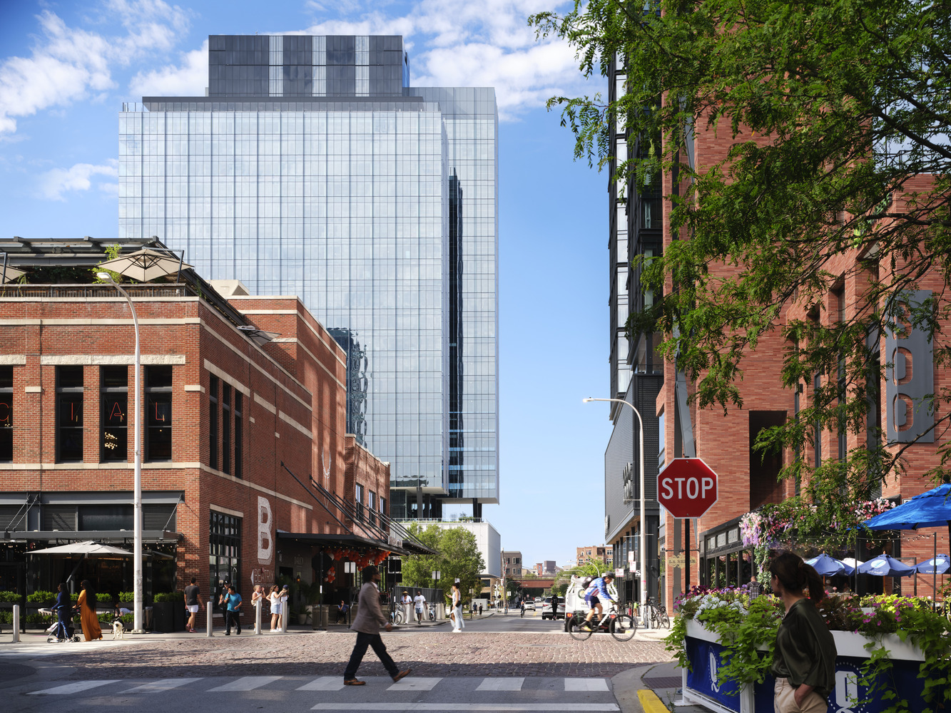 360 N Green Office Building / Gensler | Building of the Year 2026