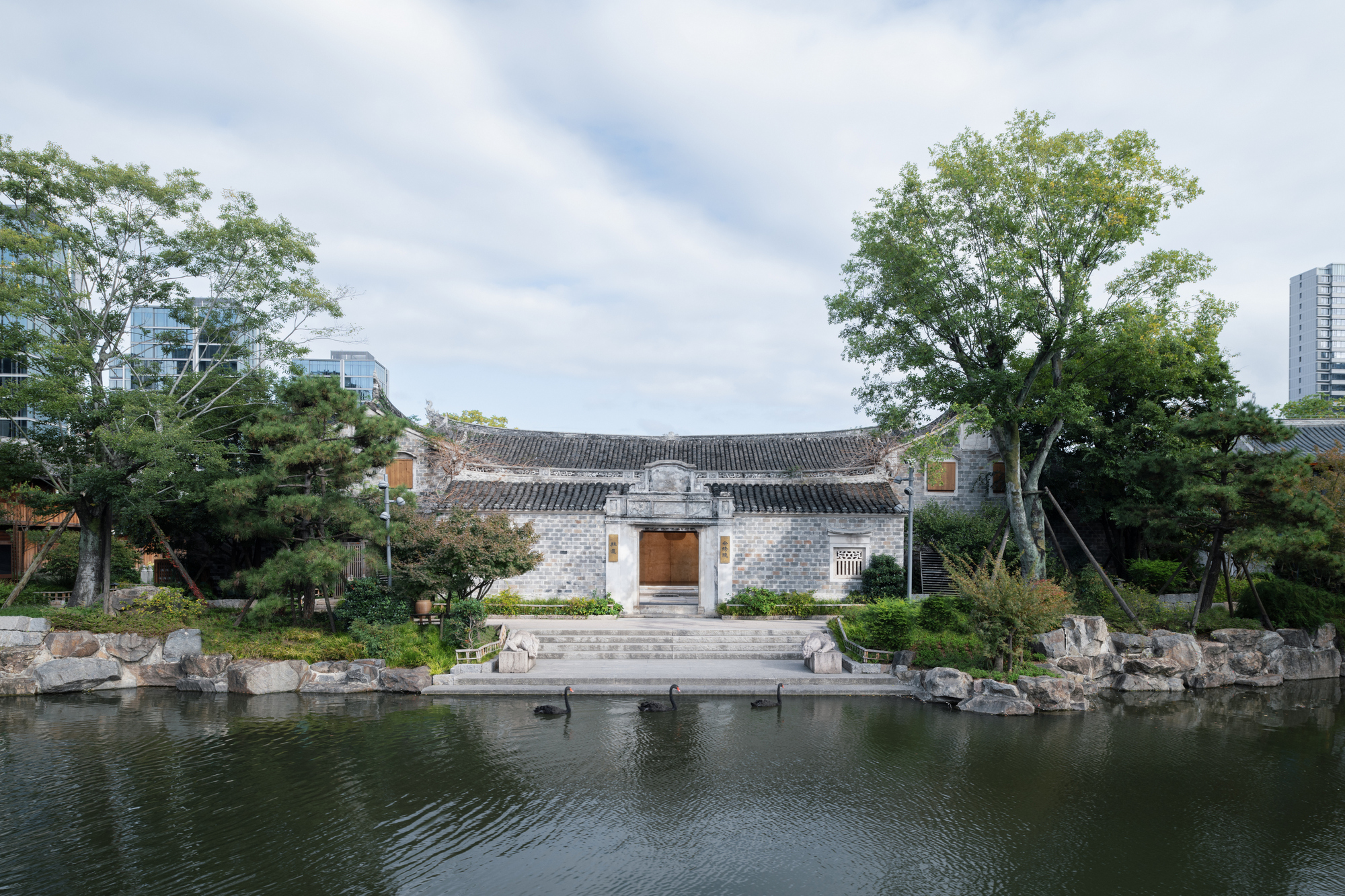 Gallery of Tai-Silk Courtyard / Deep Origin Lab + CO-MILEU - 21