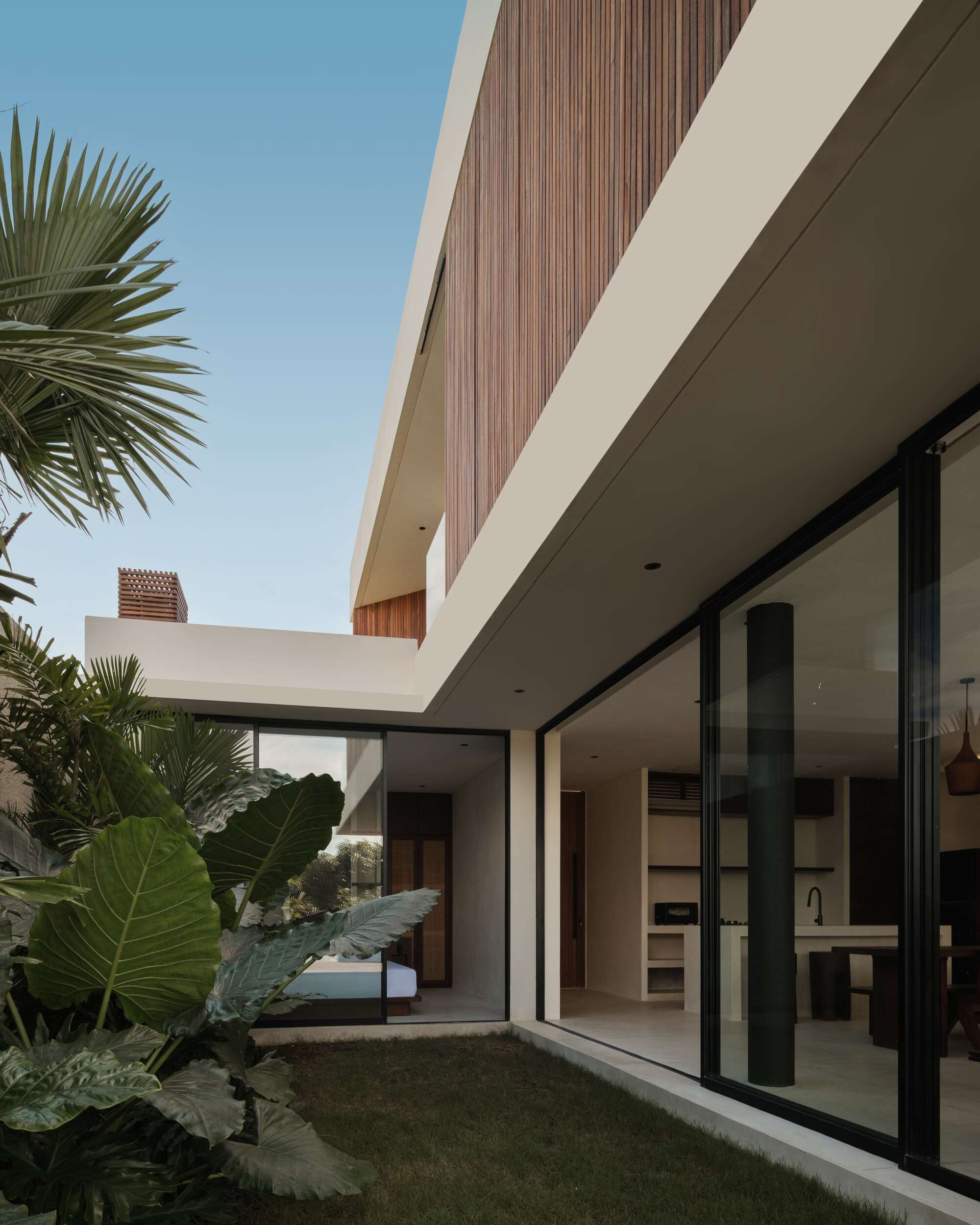 Gallery of Tapa Villa / Studio Tanama - 10
