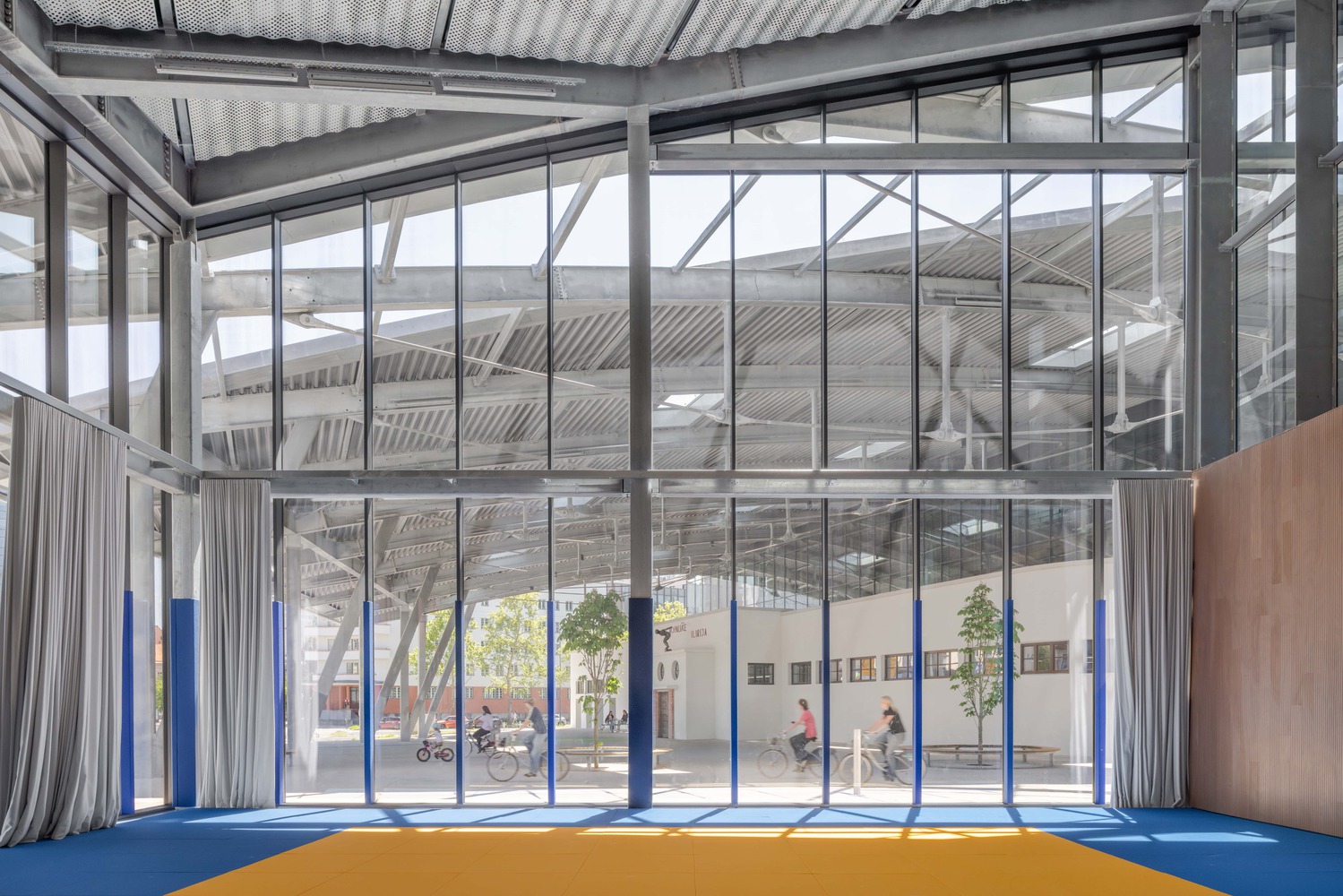 Gallery of Ilirija Sportcity / LORENZATELIERS - 13