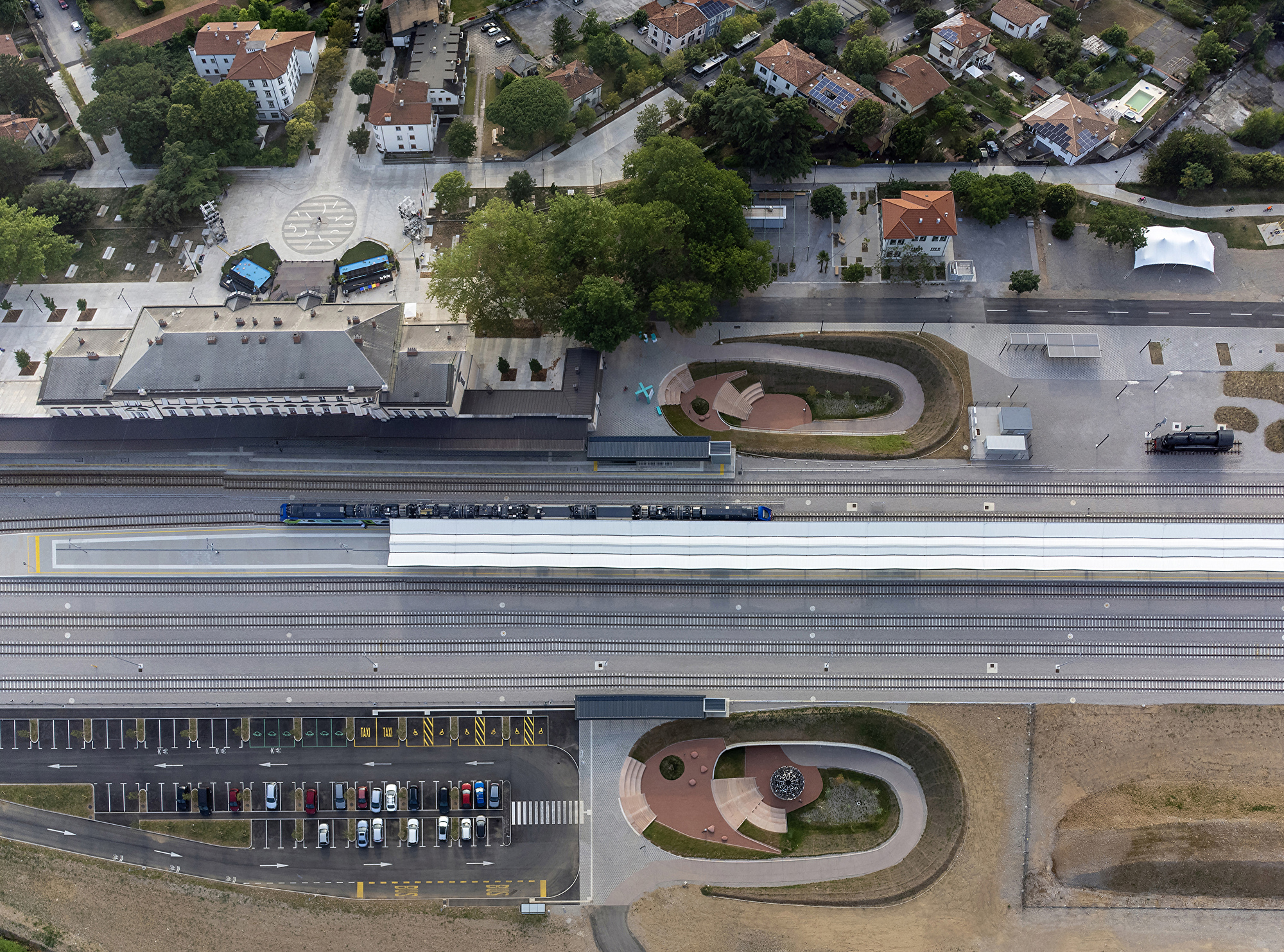 Gallery of Nova Gorica Railway Station and Vrtača Underpass / SADAR + VUGA - 7