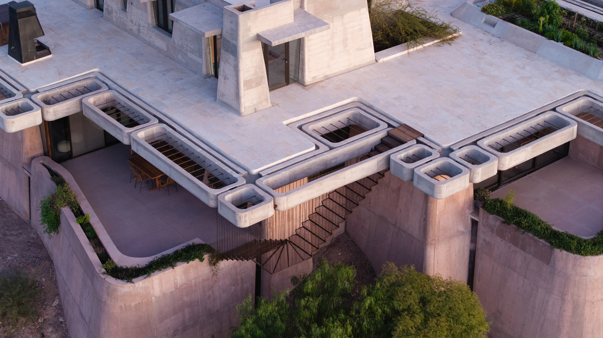 Galería de OF. Brutal Honesty Mountain House / OF. Studio - 9