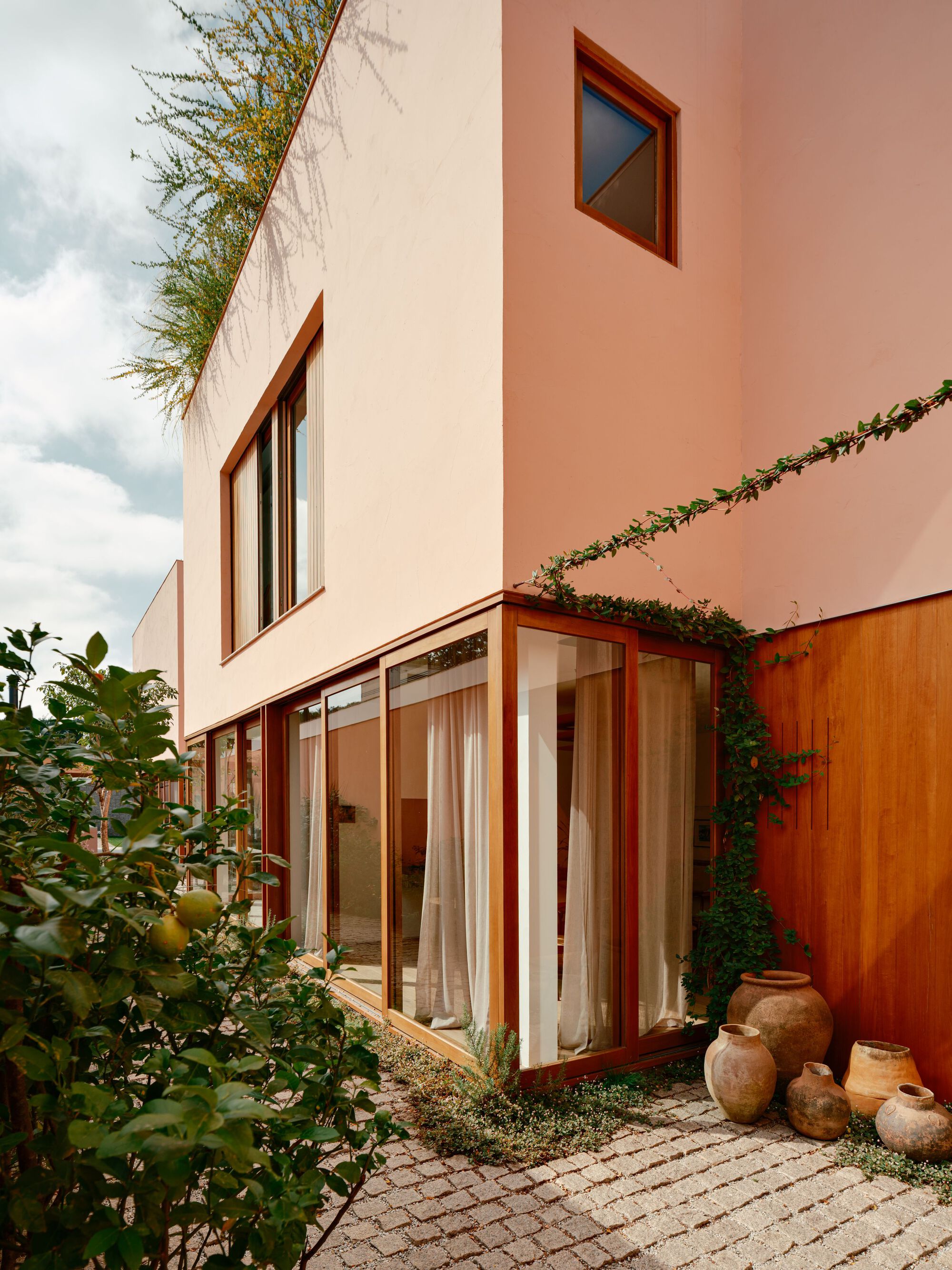 Gallery of Praça House / Felipe Hess Arquitetos - 4