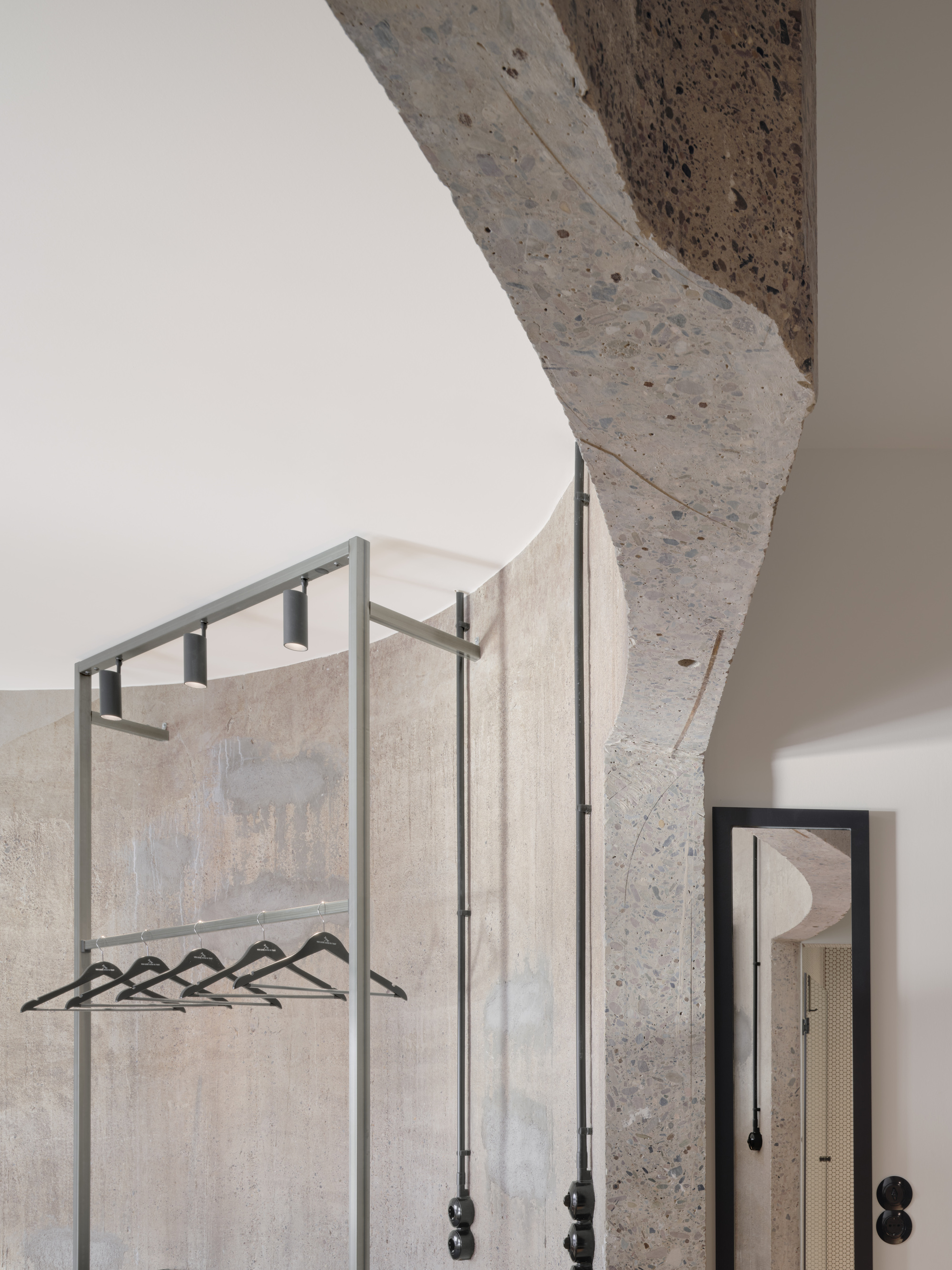 Gallery of Kellogg's Bremen Hotel / Delugan Meissl Associated ...