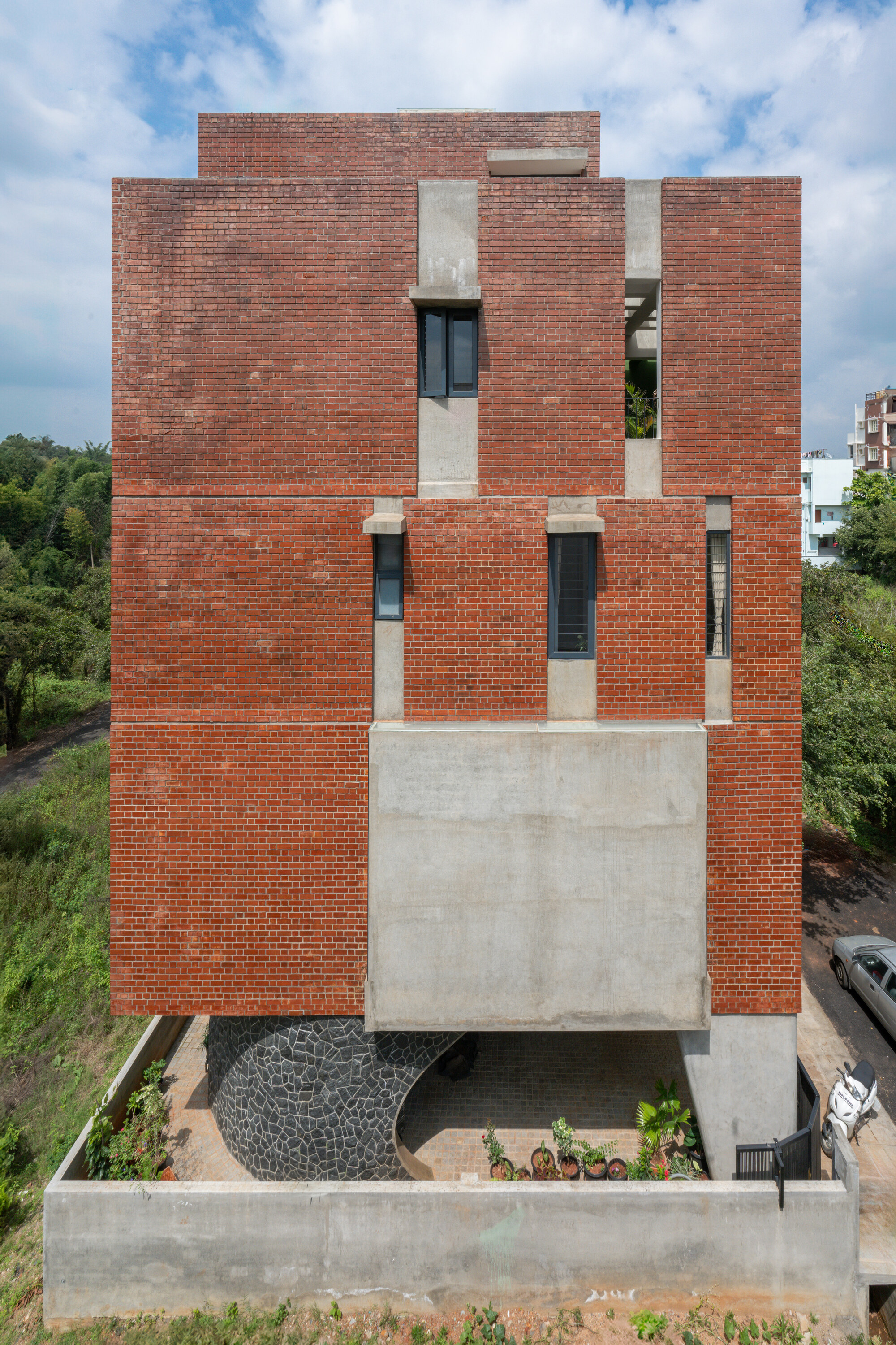 Gallery of The Turahalli House / ShoulderTap - 6
