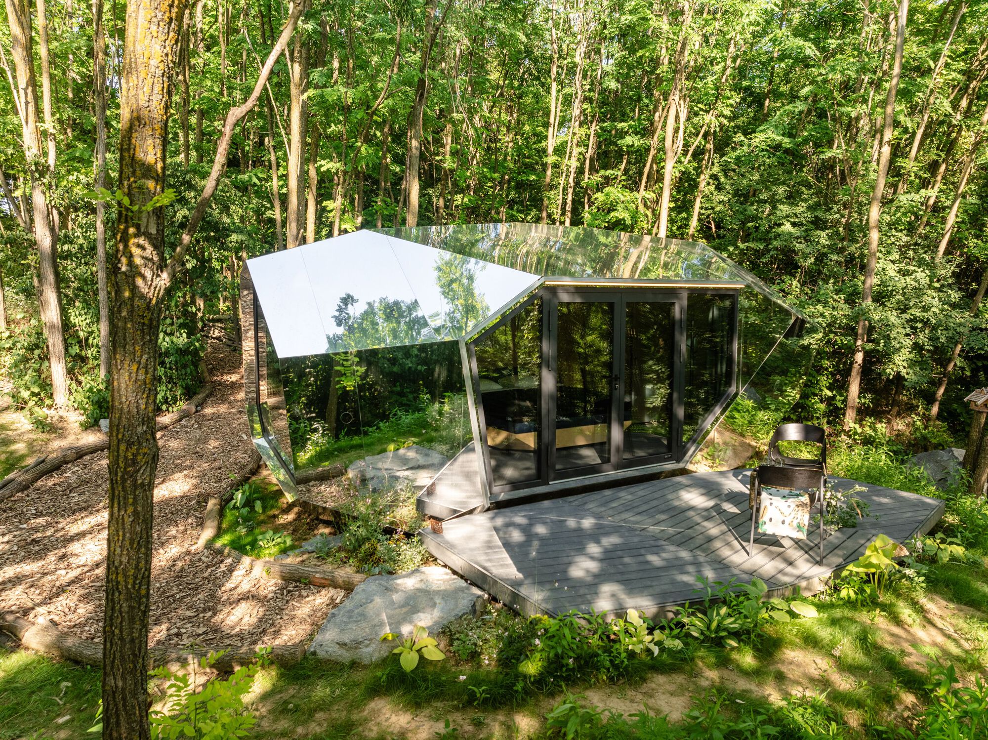 Gallery of PEBL Cabins / Hello Wood - 7