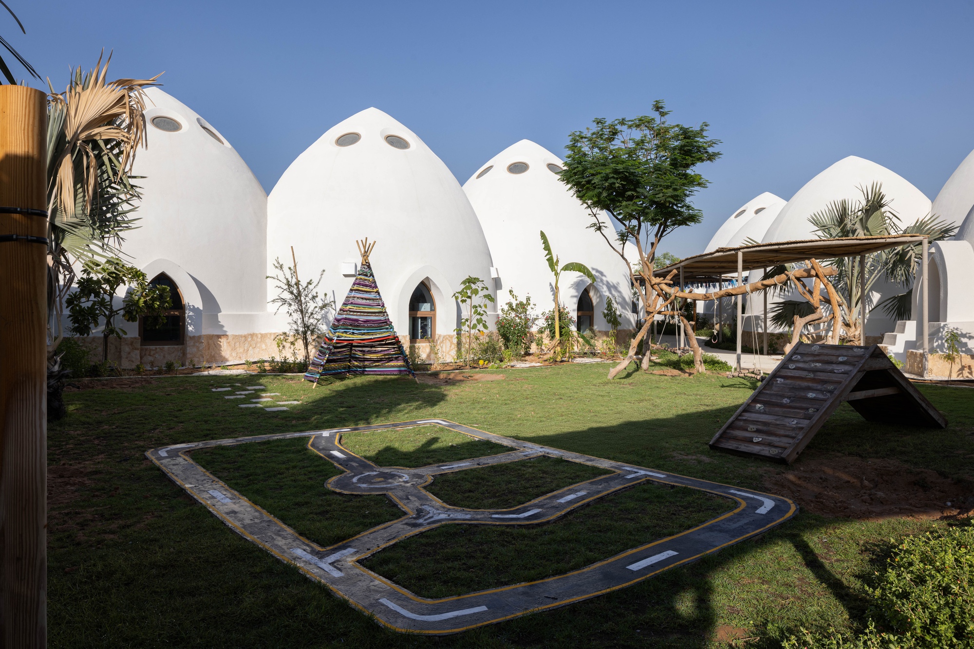 Gallery of Al Fanar School / EMKAAN - 16