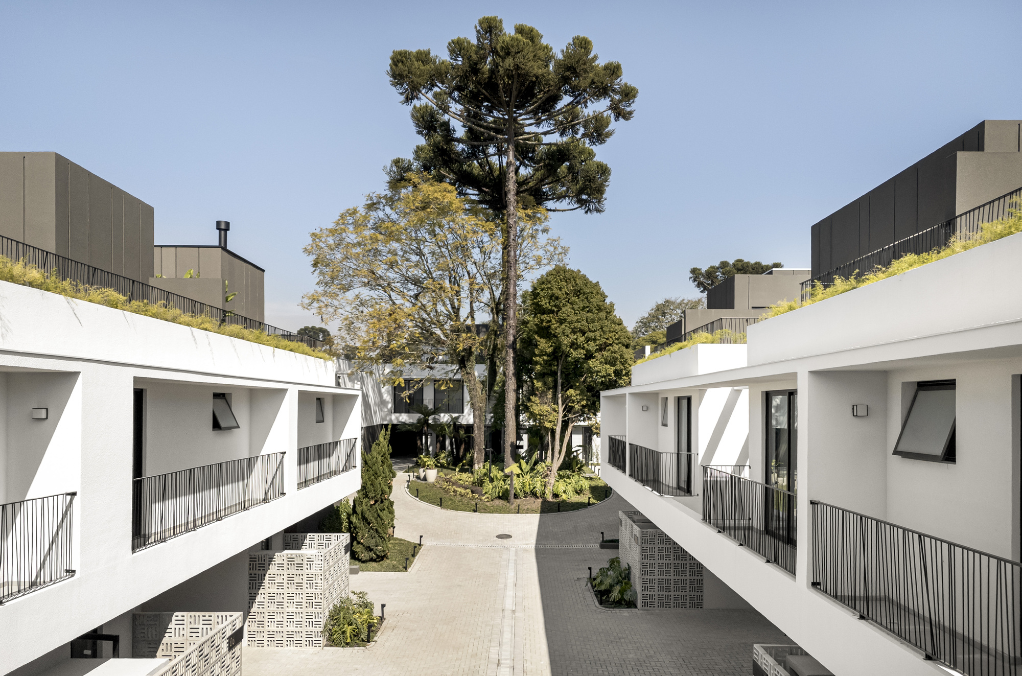 Gallery of Casas Blanc 59 Residential Complex / Nommo Arquitetos - 17