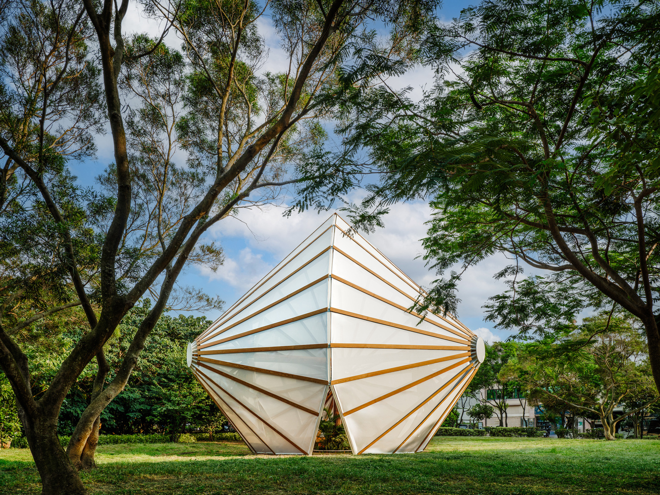 All Together Under the Umbrella / Cheng Tsung FENG Design Studio ...