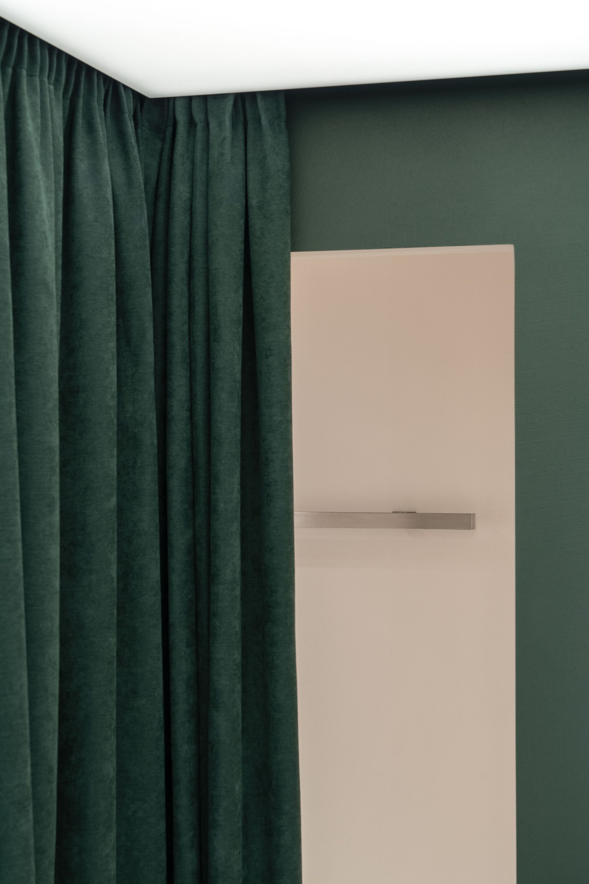 Gallery of PAPAYA Brand Showroom / Between The Walls - 19