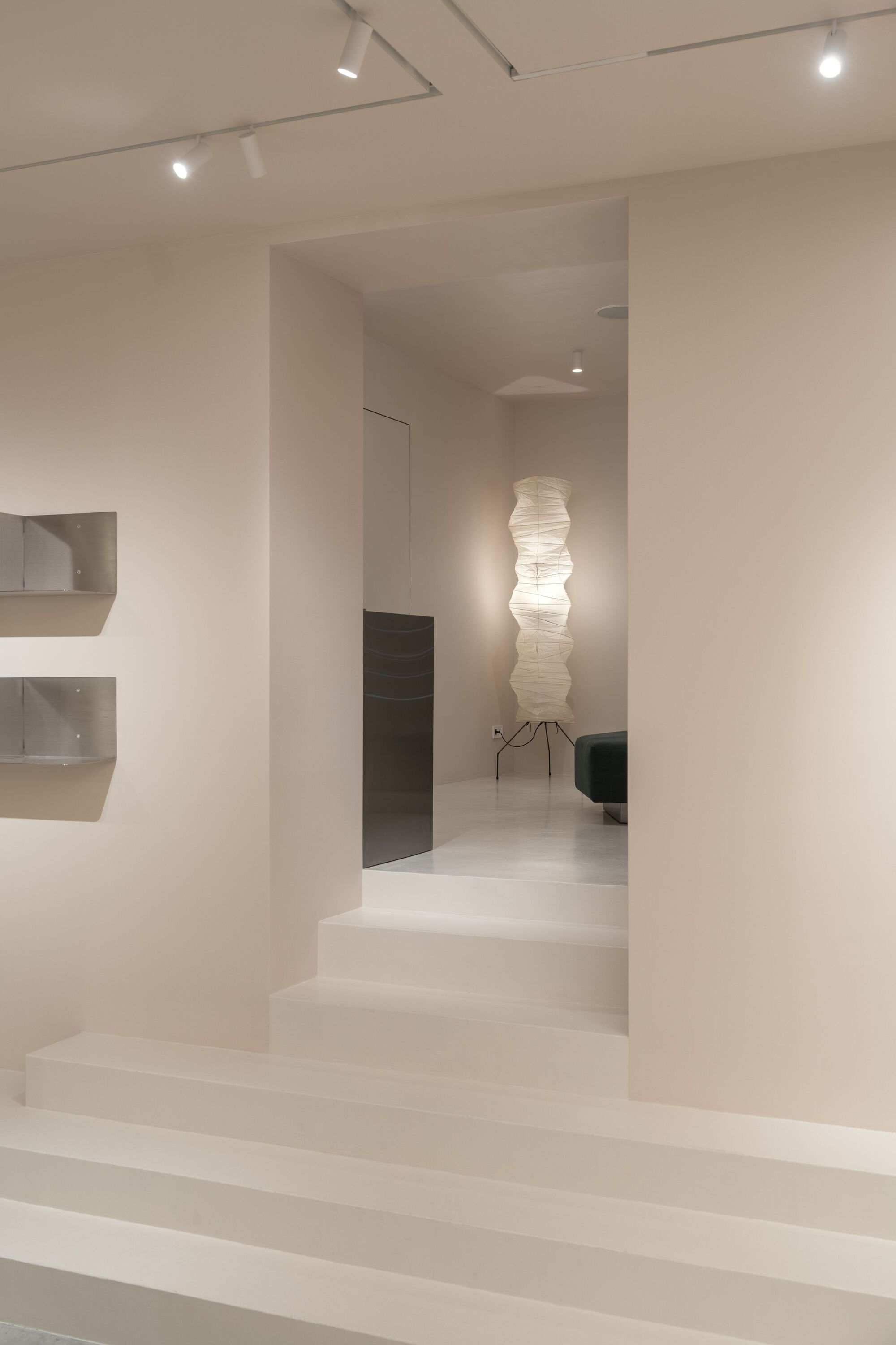 Gallery of PAPAYA Brand Showroom / Between The Walls - 14