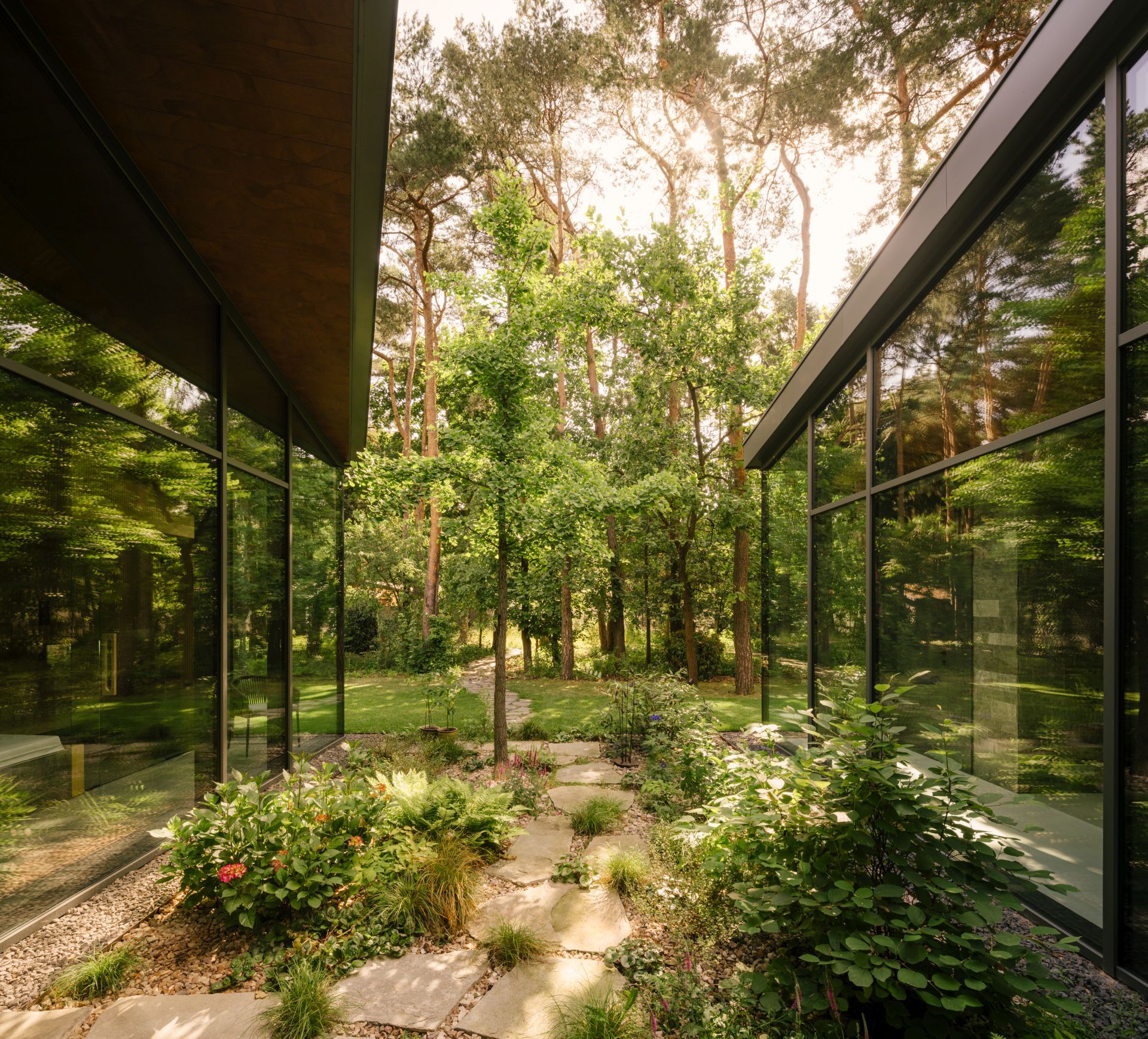 Gallery of The Travelers’ House / BBGK Architects + Katarzyna Mach - 20