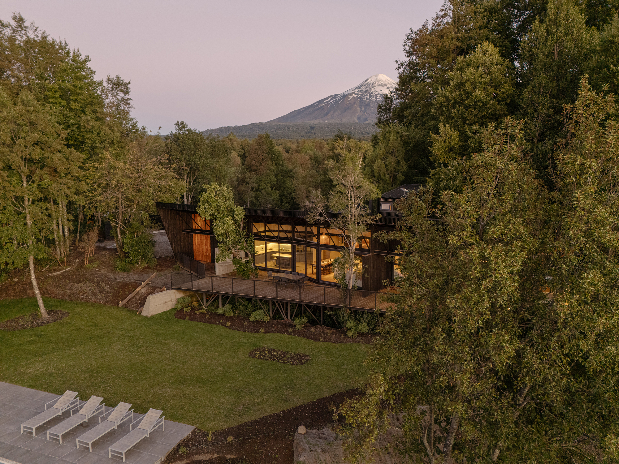 Gallery of Miradores House / Lucas Maino Fernández - 16