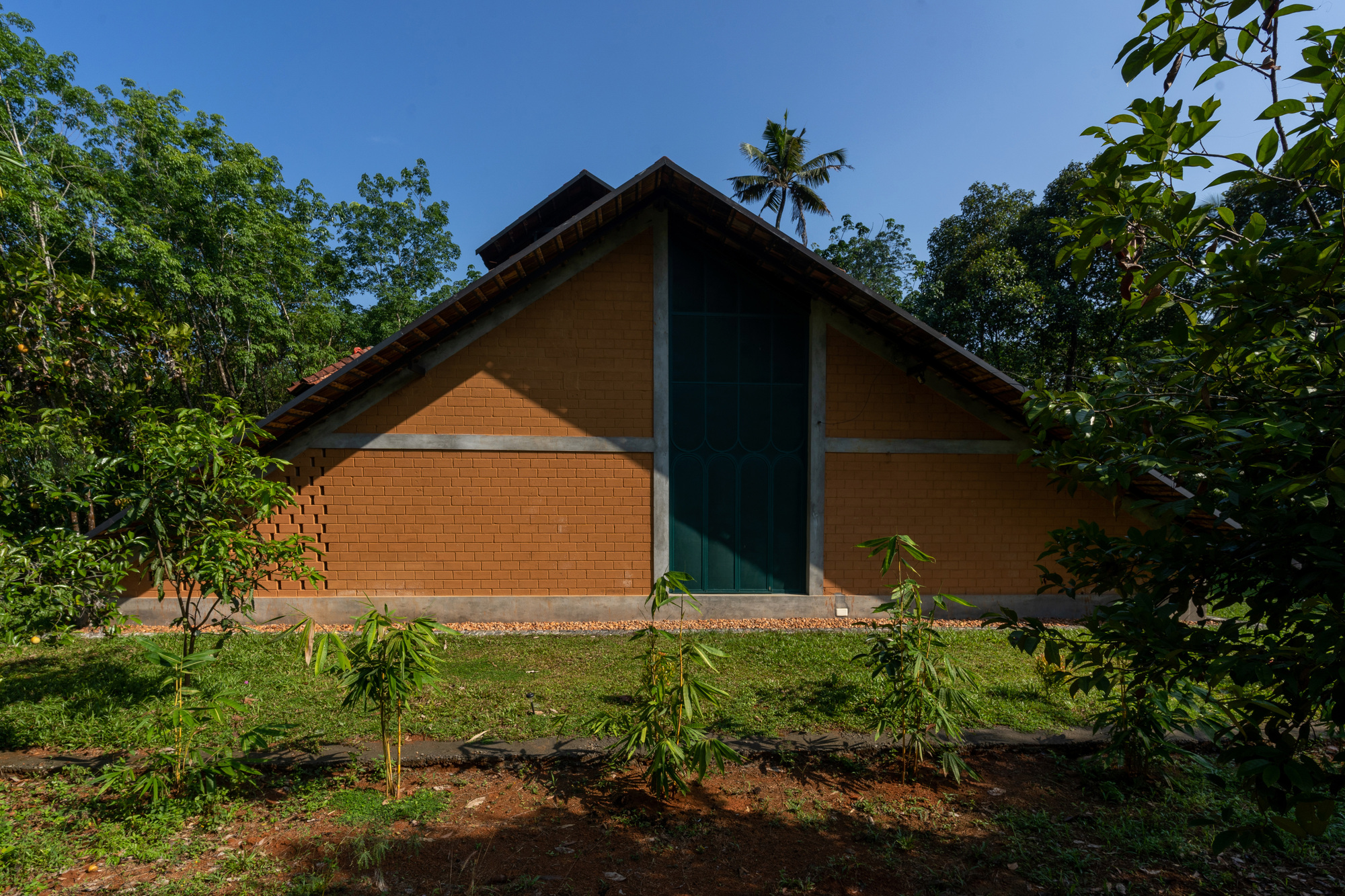 Gallery of The Ethereal Whisper House / Project 51 A (h) - 6